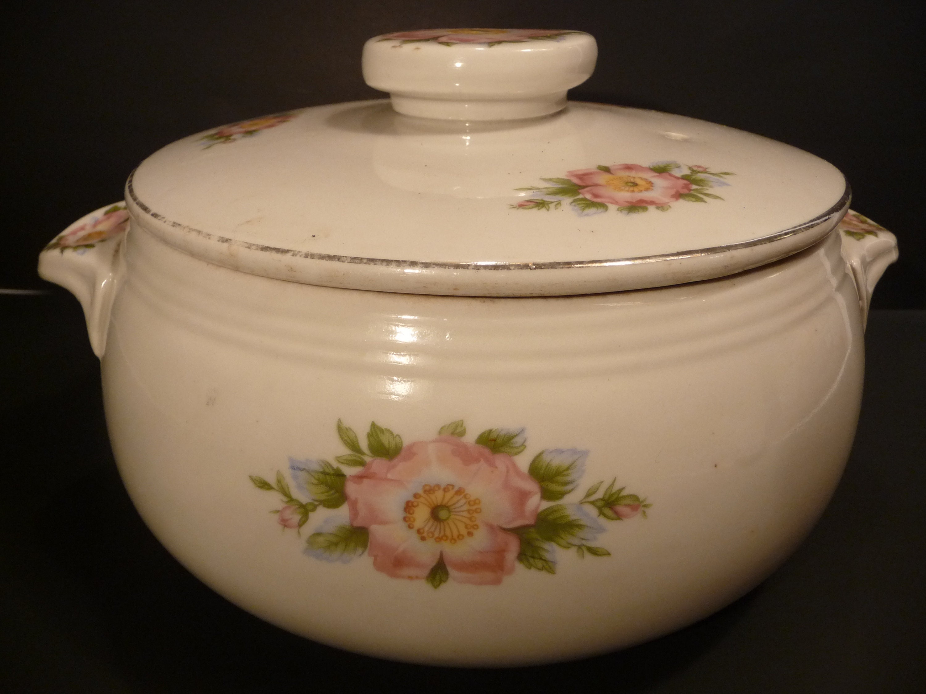 Vintage Hall's Superior Kitchenware Covered Casserole - Etsy