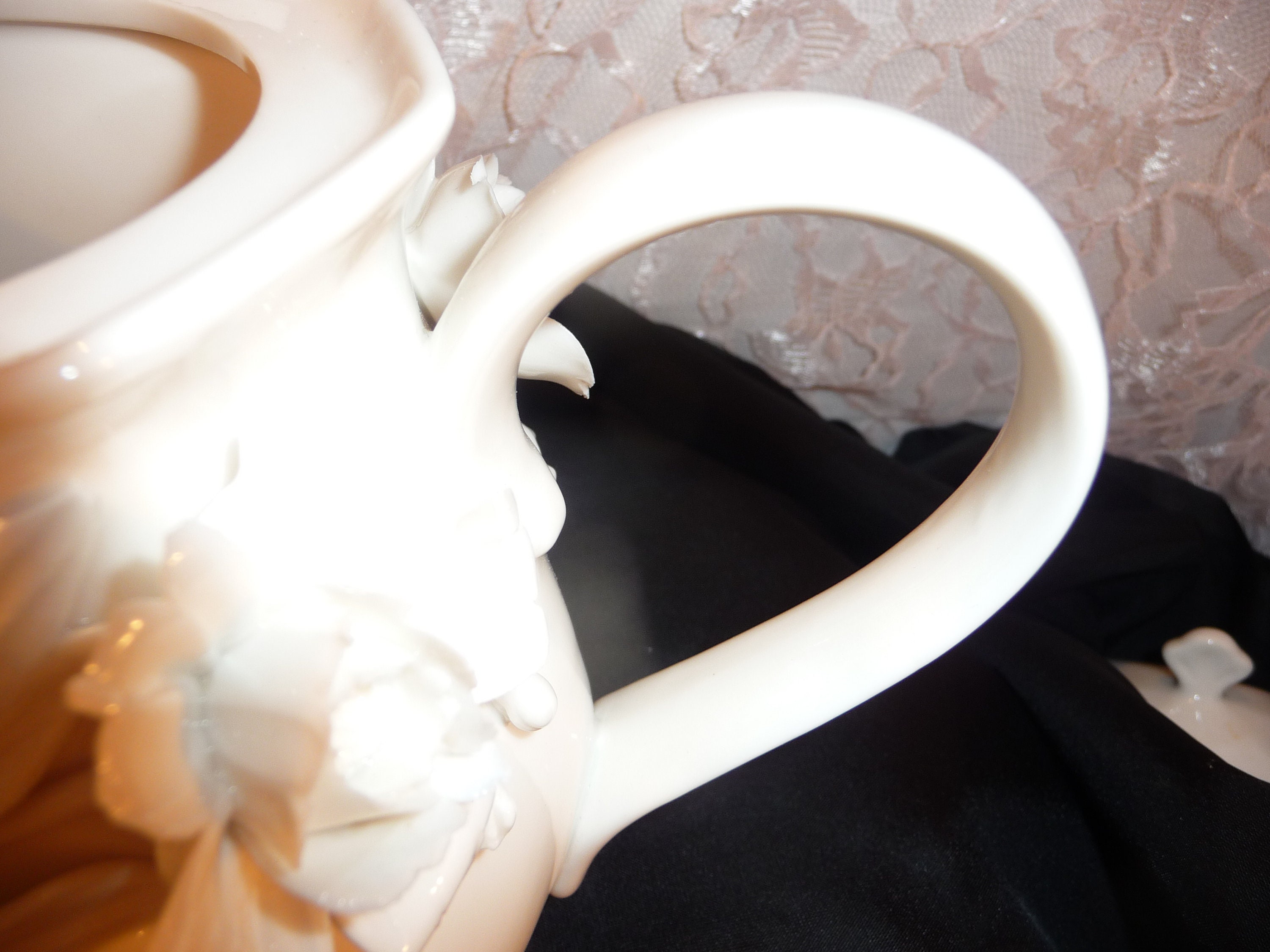 Vintage I Godinger & Co. White Porcelain Raised Flower Teapot Tea Time ...