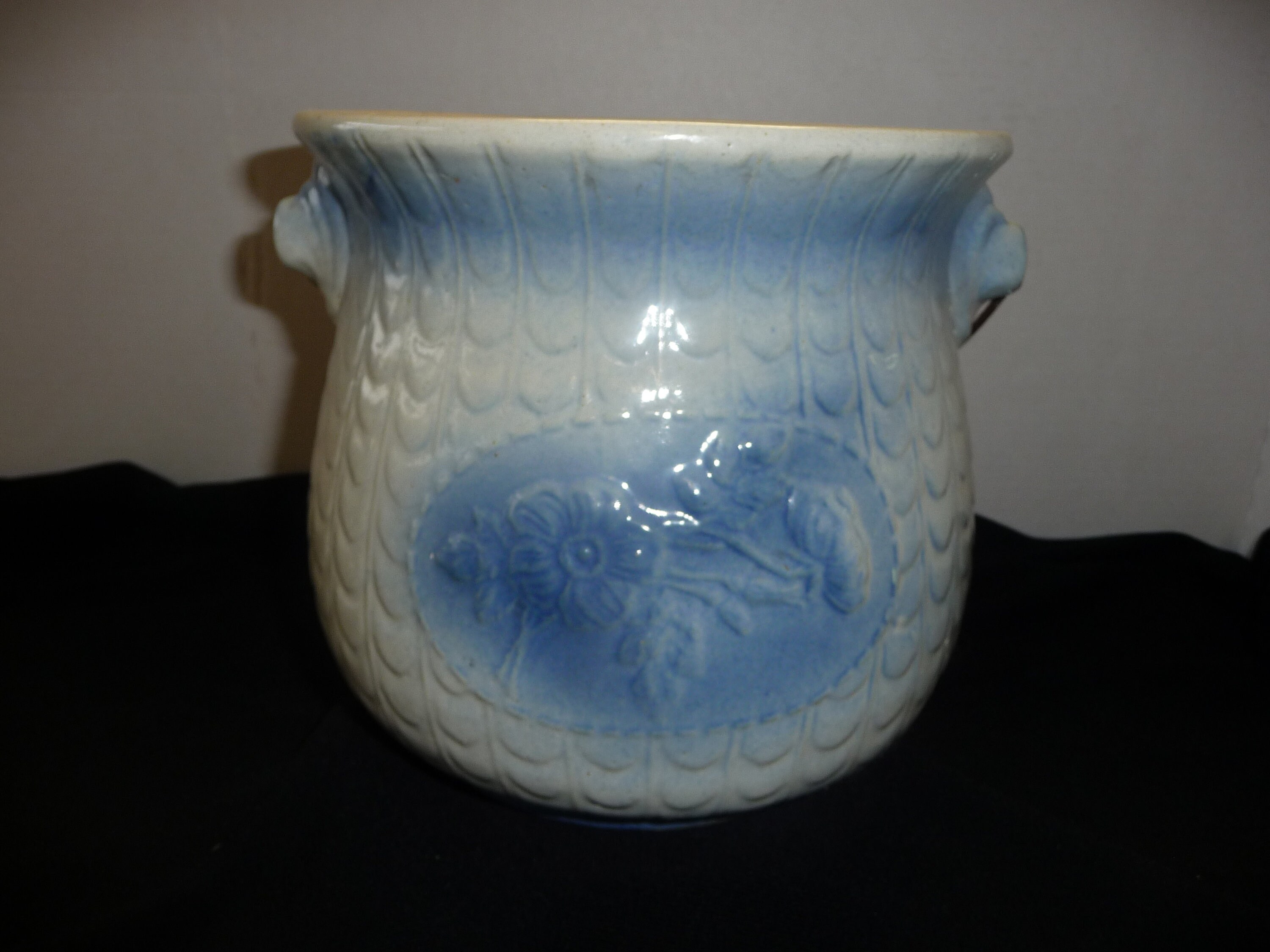 Swing Handle Pottery Stoneware Chamber Pot, No Lid, Blue Flowers, Wood ...