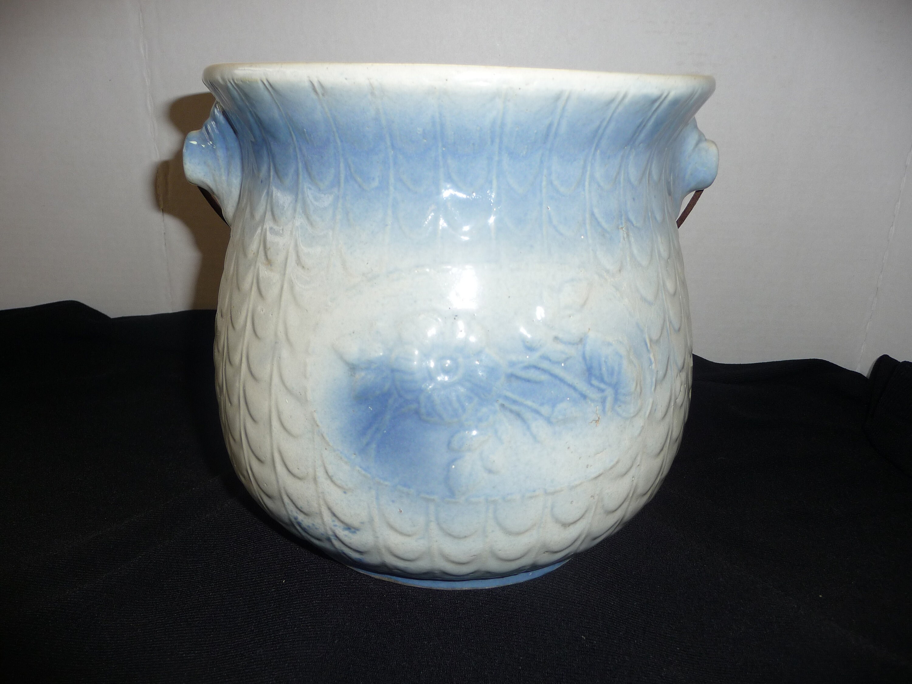 Swing Handle Pottery Stoneware Chamber Pot, No Lid, Blue Flowers, Wood ...
