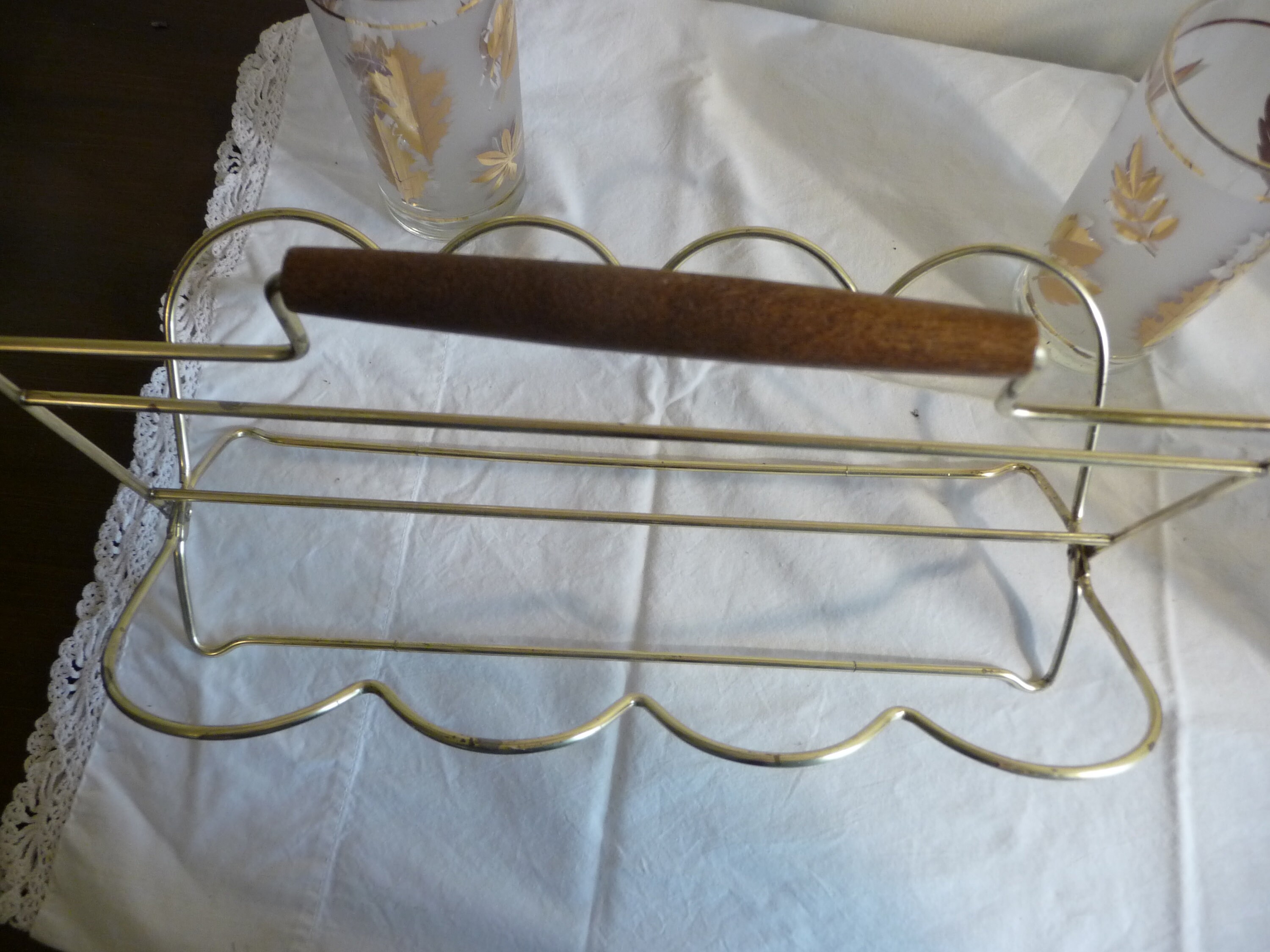 Vintage Libbey Frosted Glasses With Carrier, Libbey Gold Leaf Pattern ...