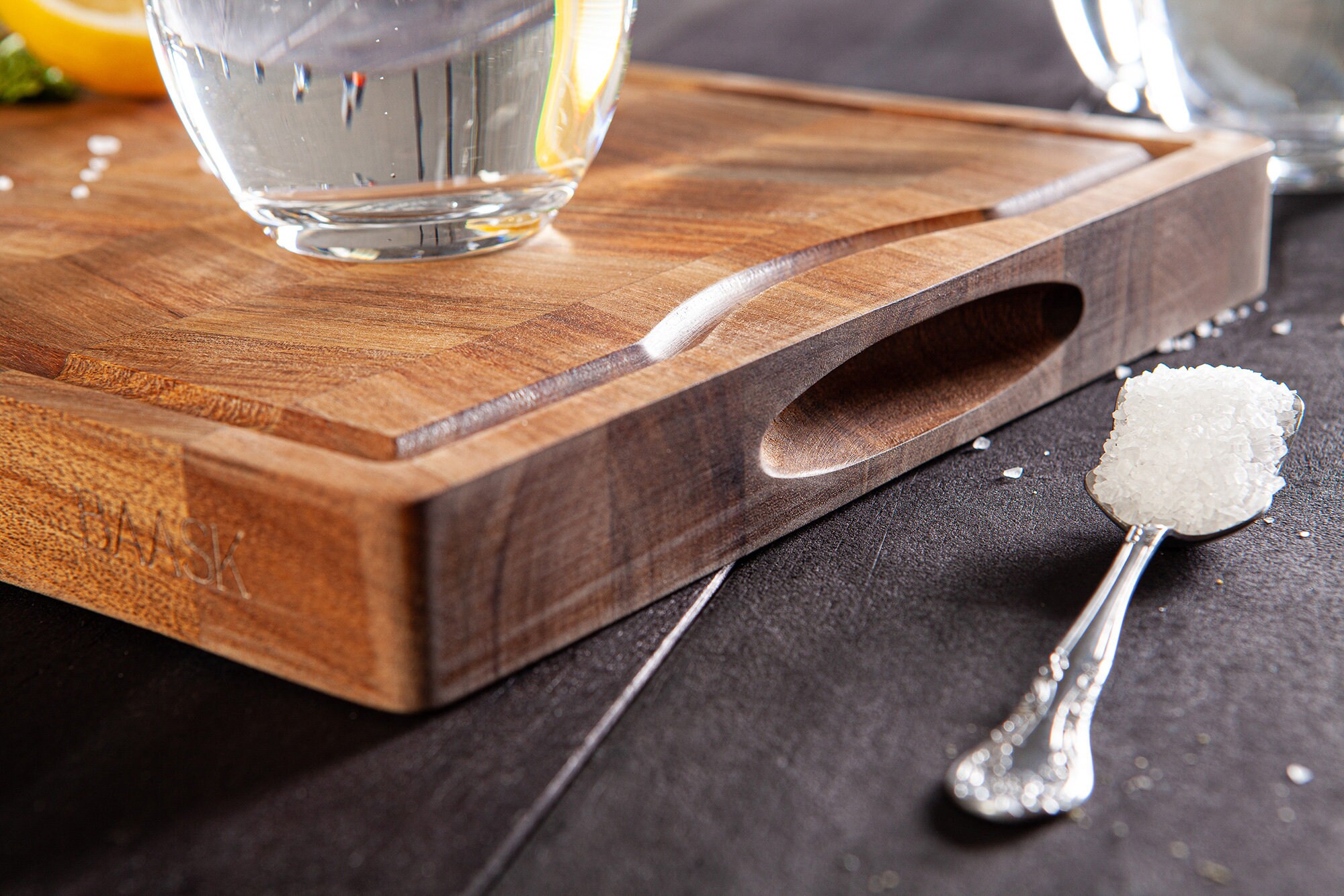 Acacia Wood Chopping Board With Juice Groove on One Side & Built in ...