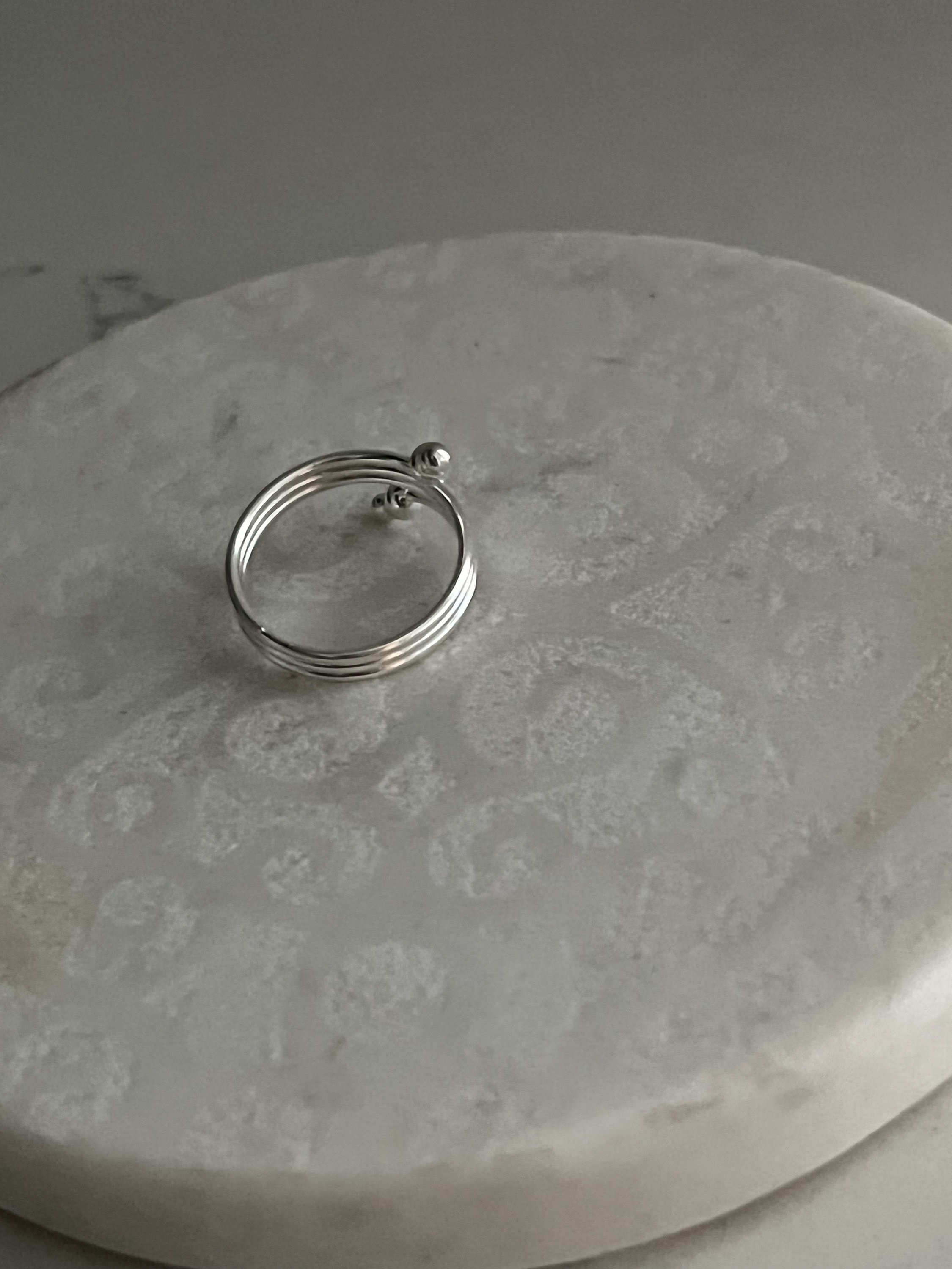 Sterling Silver Ball Toe Ring: Dainty Wire Design, Size 4 1/2 - Etsy