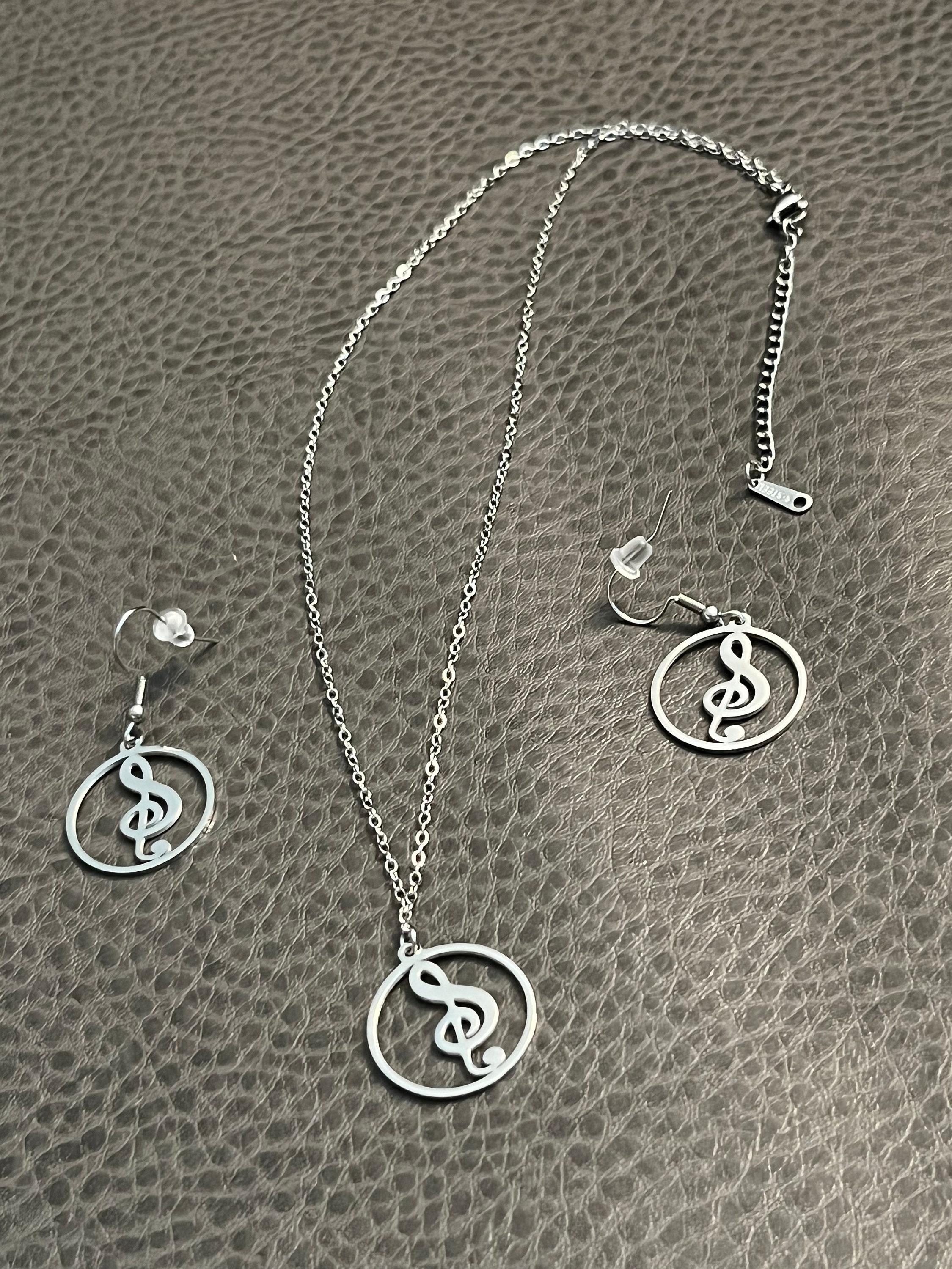 Musical Note Stainless Steel Necklace for Women, Girls Music Lover ...