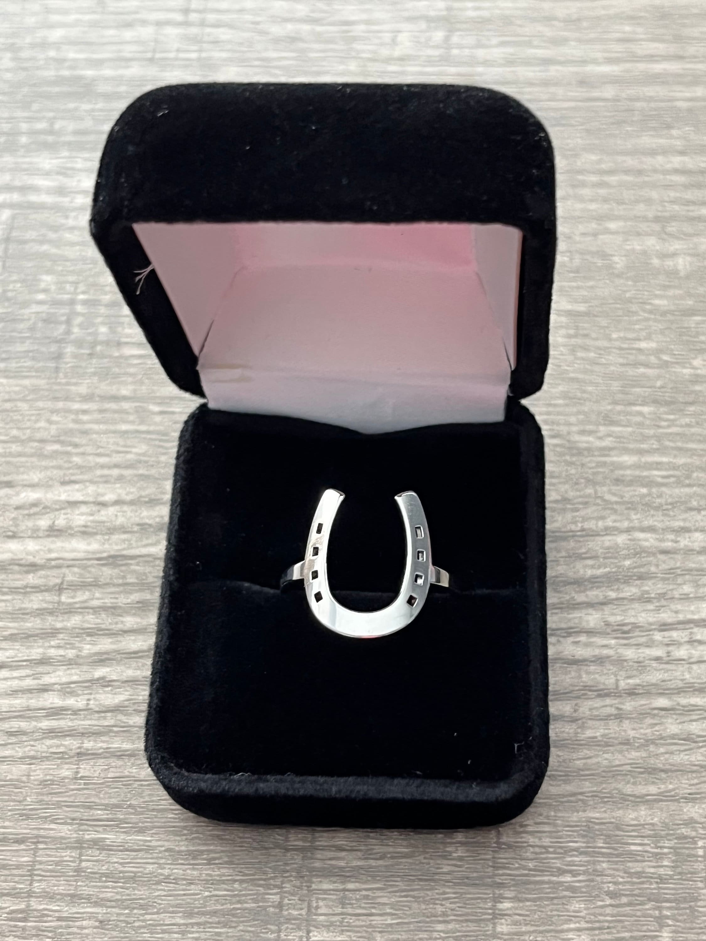 Stainless-steel U-shaped Finger Ring, Horseshoe Lucky Jewelry, Birthday ...