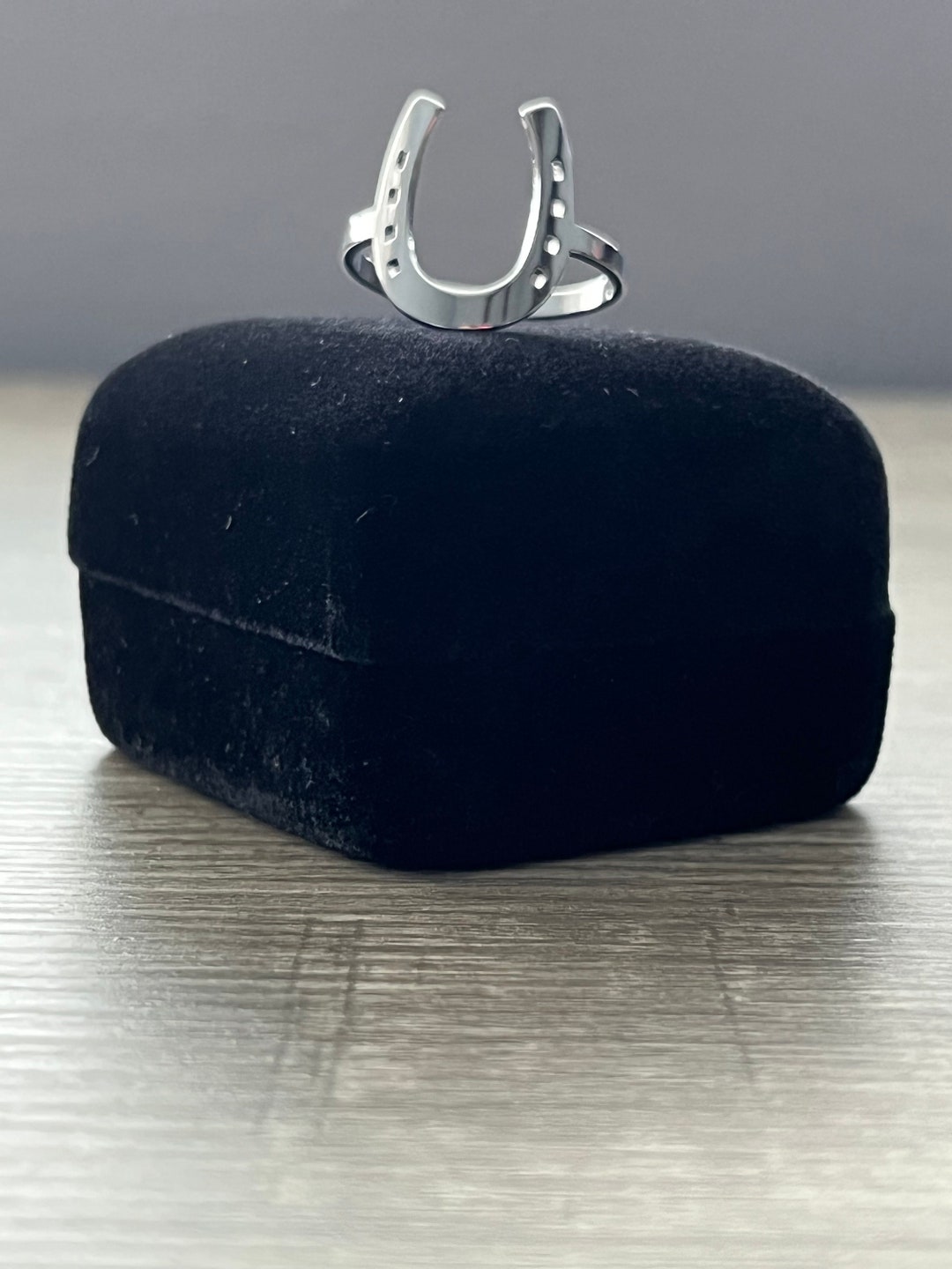 Stainless-steel U-shaped Finger Ring, Horseshoe Lucky Jewelry, Birthday ...