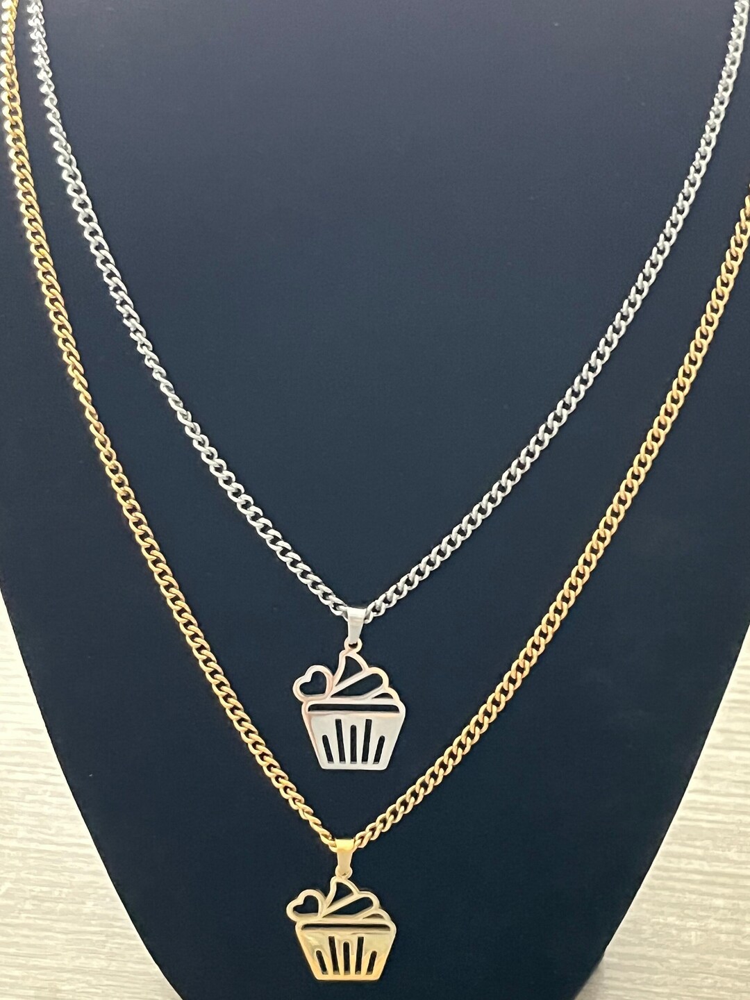 Lovely Heart Cupcake Pendant Necklaces Stainless Steel Neck Chains ...
