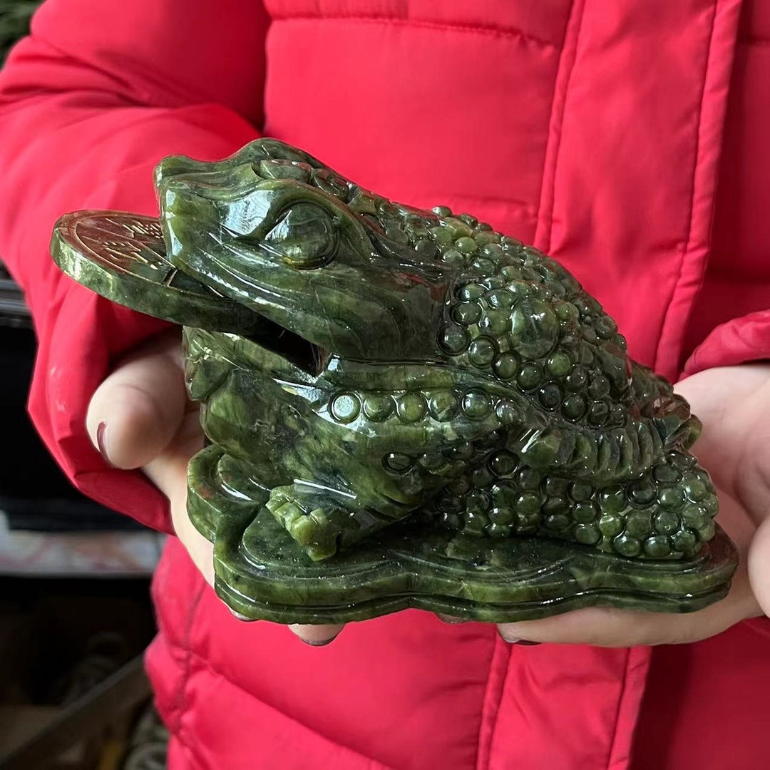 Feng Shui Green Jade Carving Frog Lifelike Title Money Jade Gold Toad ...
