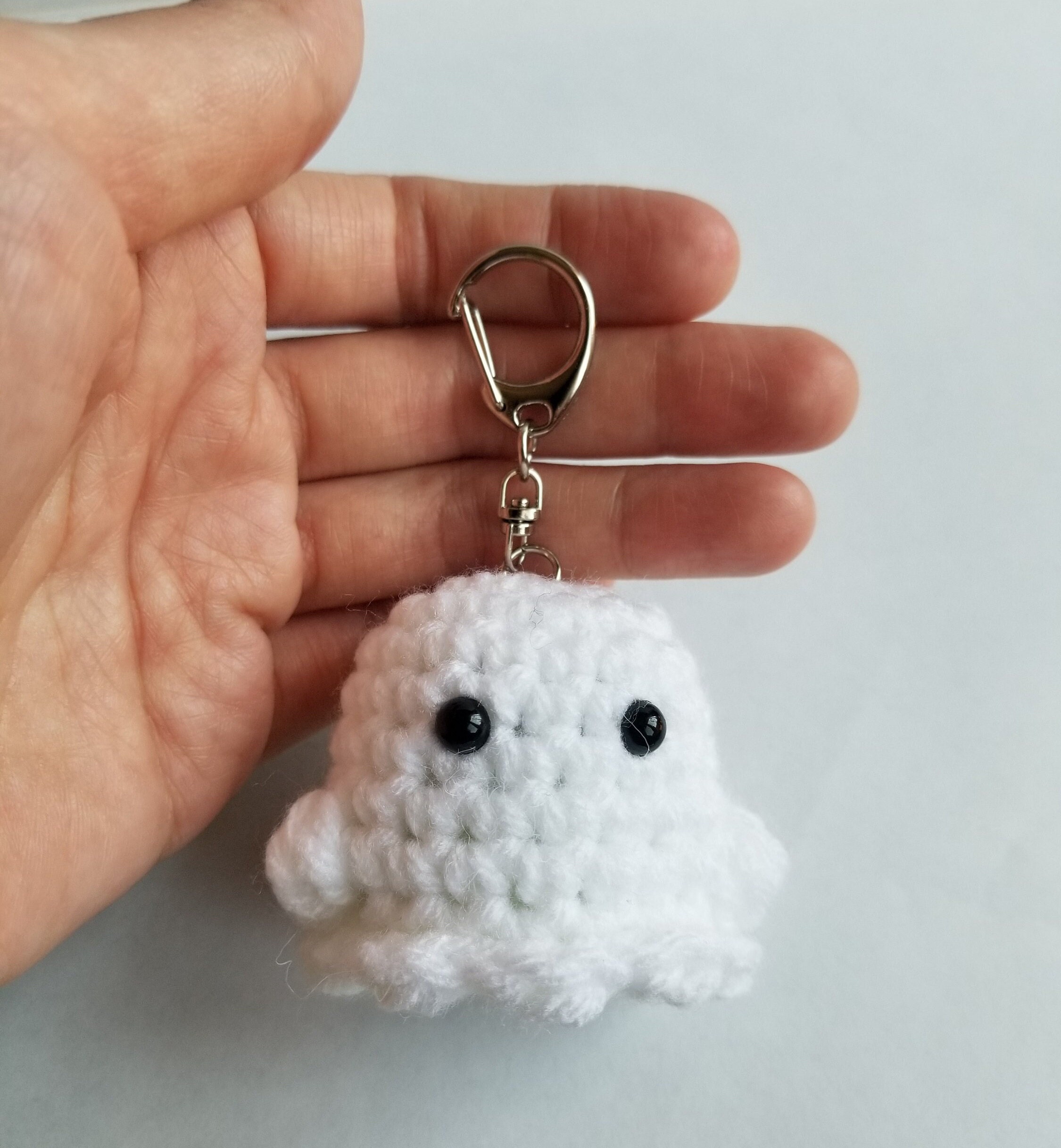 Crochet Ghost Keychain, Spooky Crochet, Mini Boo, Ghost Amigurumi ...