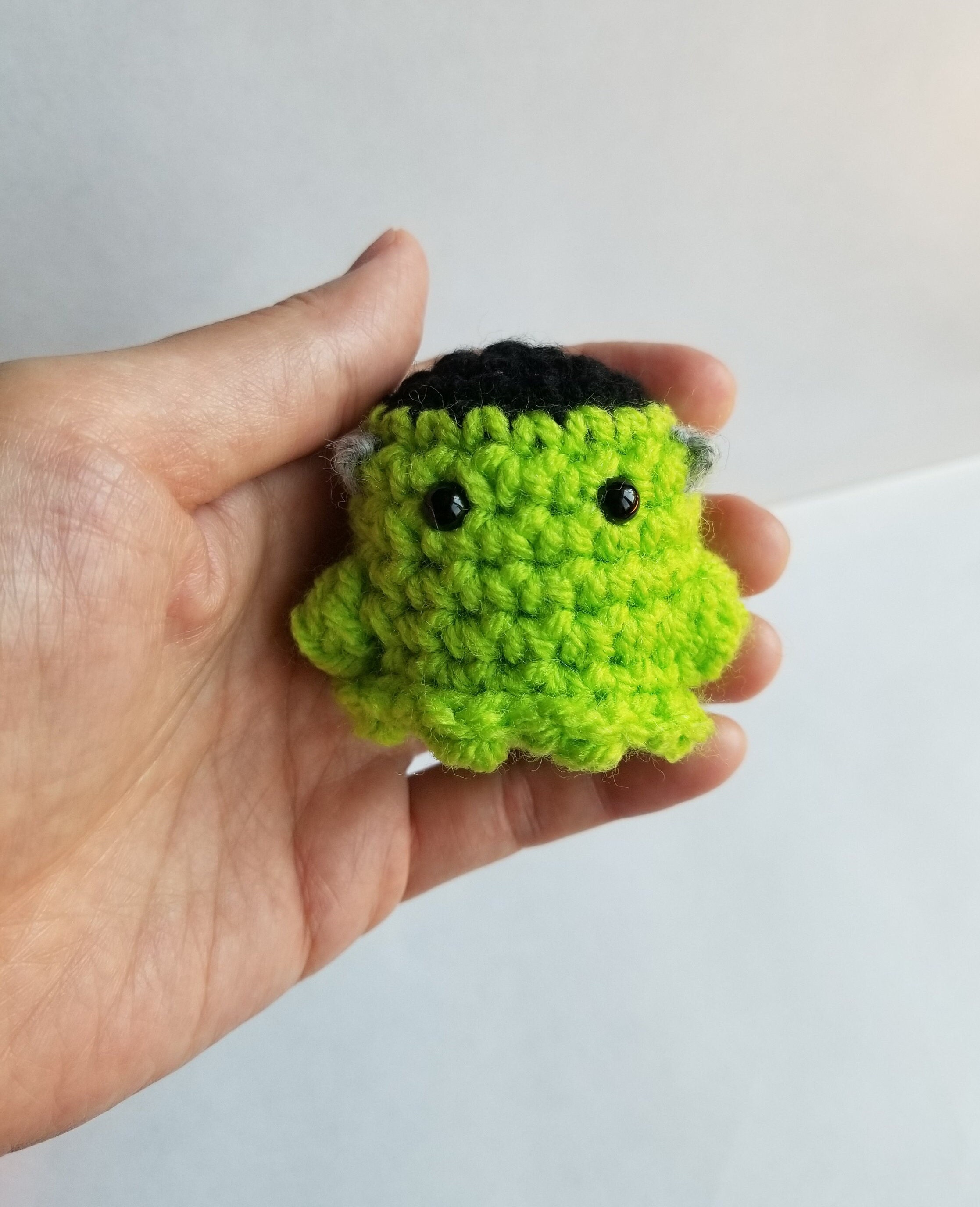 Crochet Ghost Keychain, Spooky Crochet, Mini Boo, Ghost Amigurumi ...