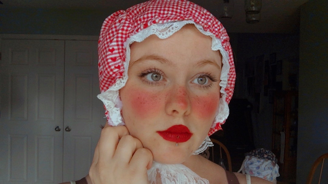 Vintage Valentine Bonnet adults - Etsy