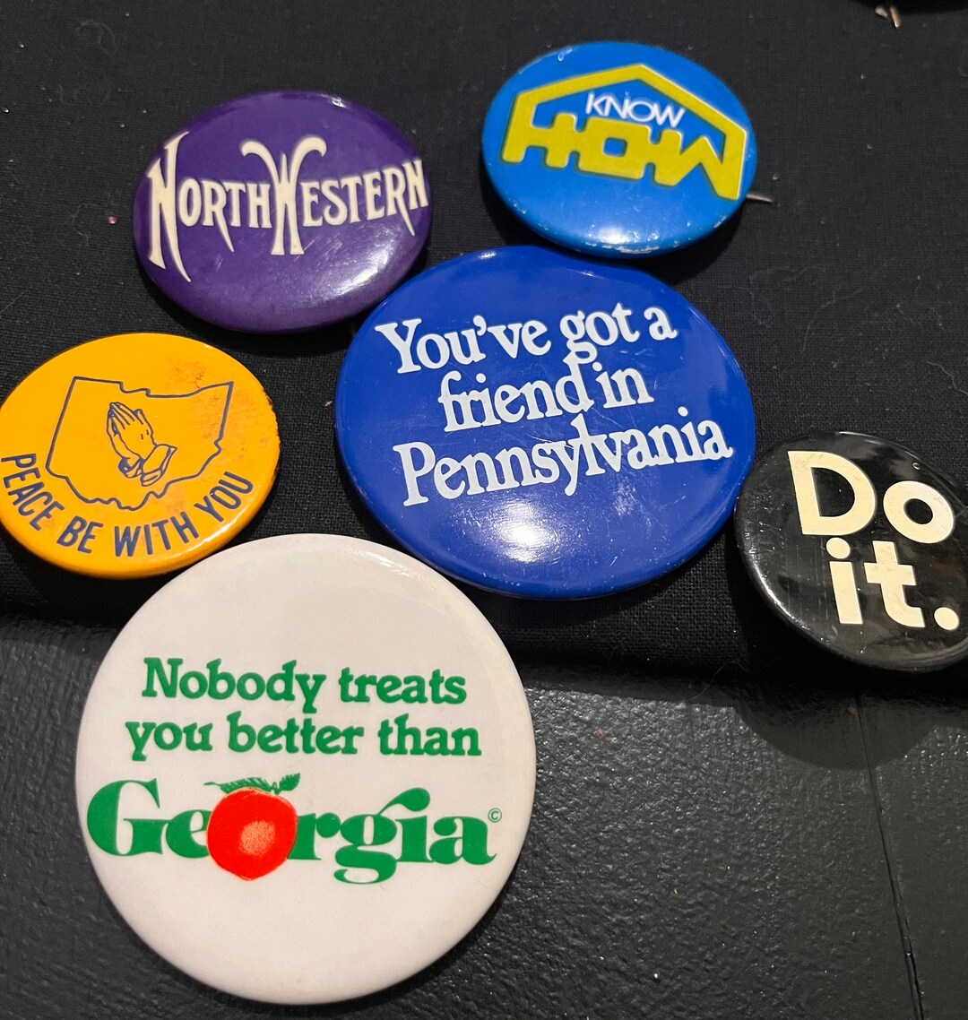 Six Vintage Button Pins - Etsy
