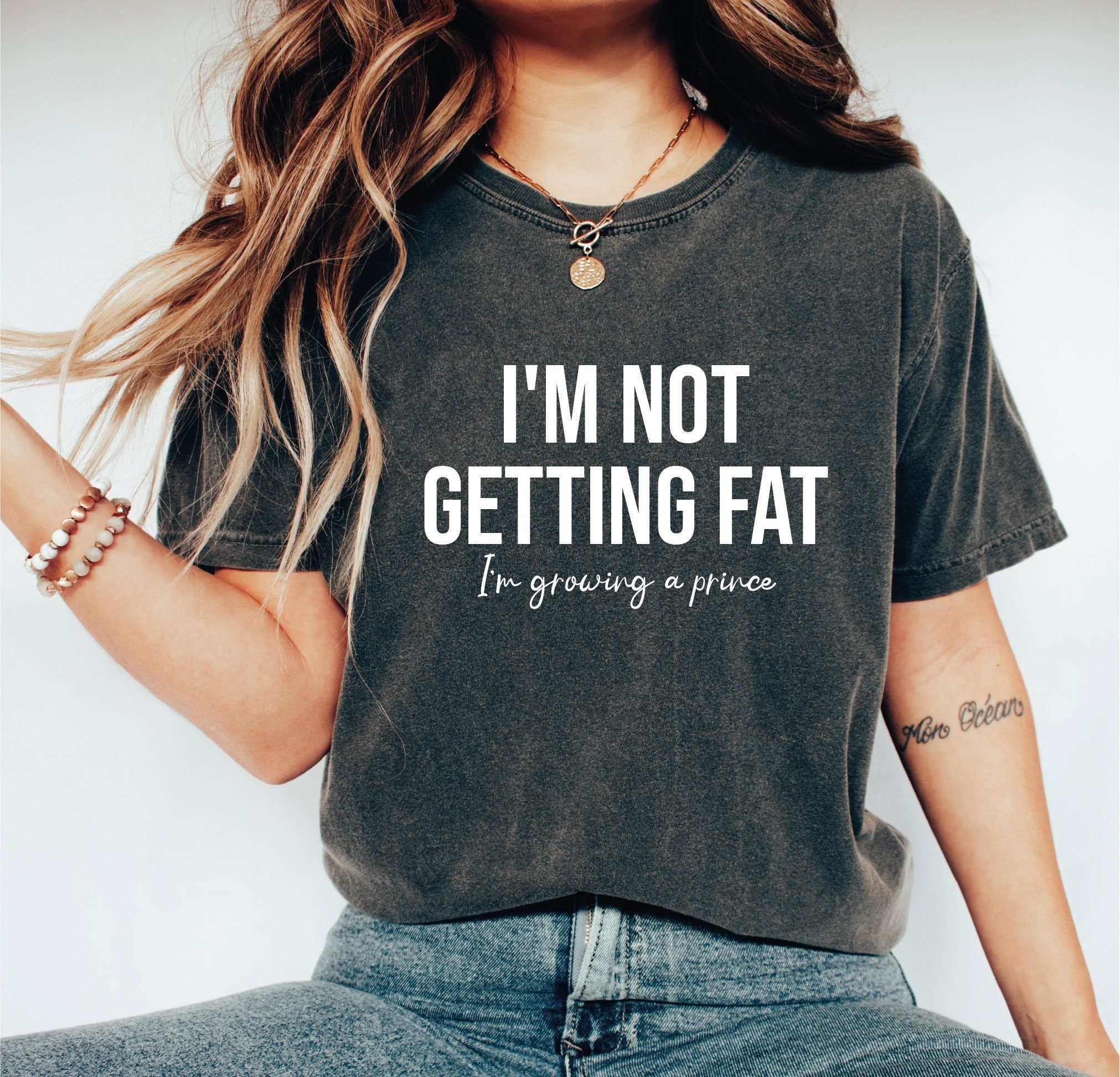 I'm Not Getting Fat, I'm Growing a Prince, Funny Pregnancy Shirt, Mom ...