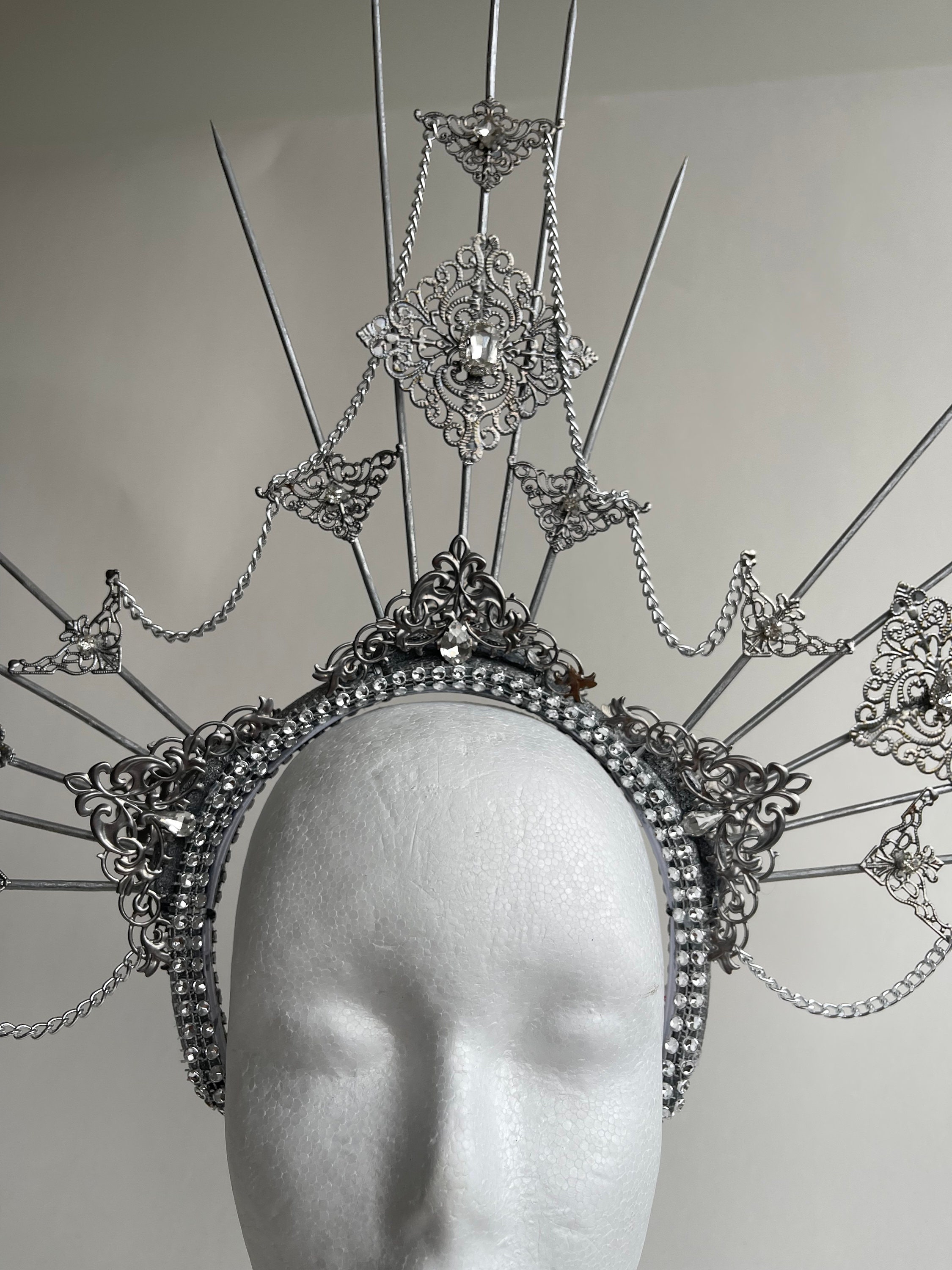 Silver Crown With Feathers & Flower Headpiece Headdress Halo Gothic ...