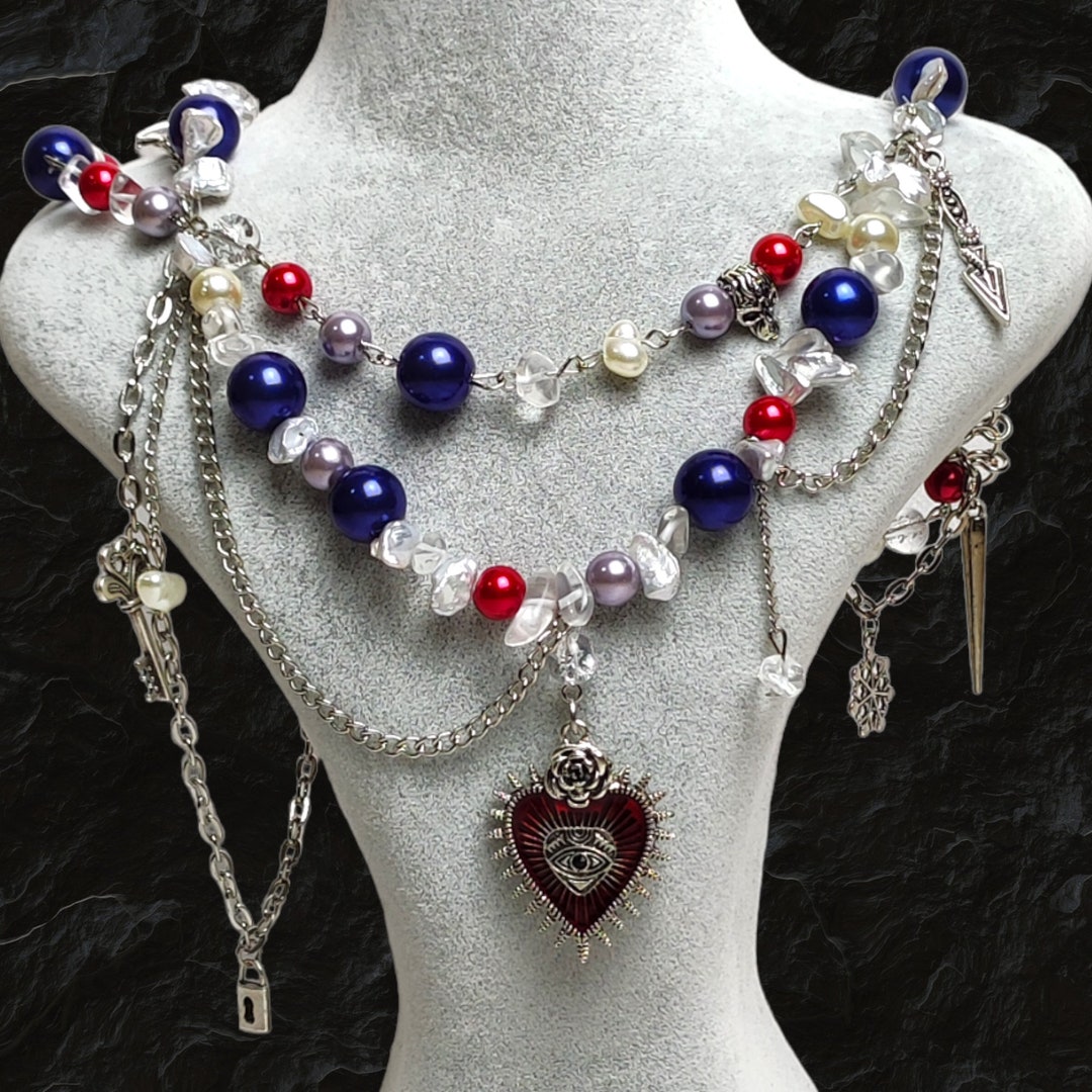 Sacred Heart Vampire Necklace, Witchcraft, Gothic Skull Jewelry ...