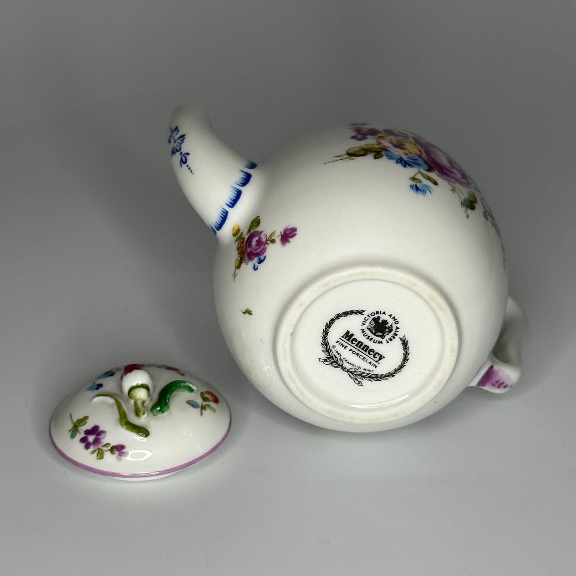 1985 Franklin Mint Fine Porcelain Miniature Vintage Teapot Victoria ...