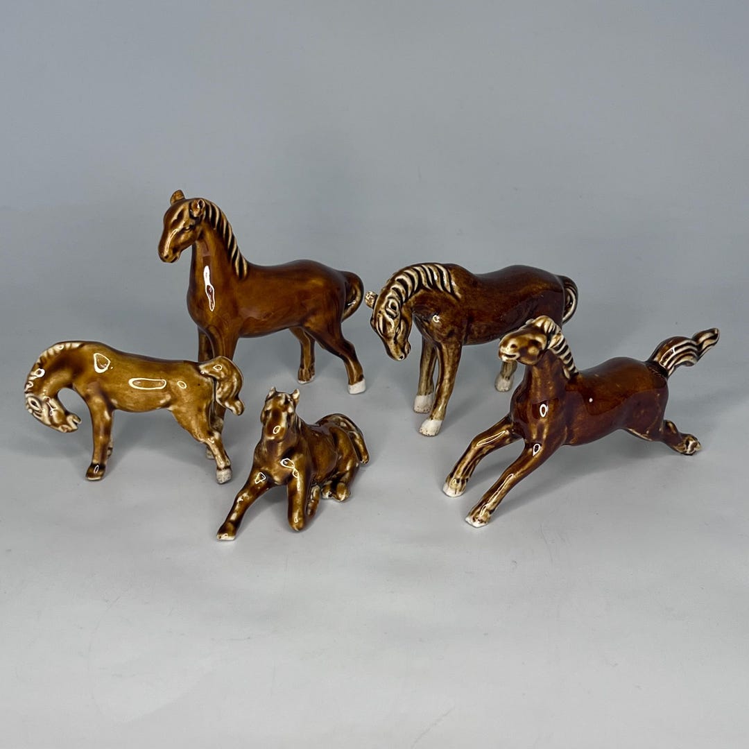 Vintage Chinese Swatow Horses – Set of 5 Mini Ceramic Figurines - Etsy