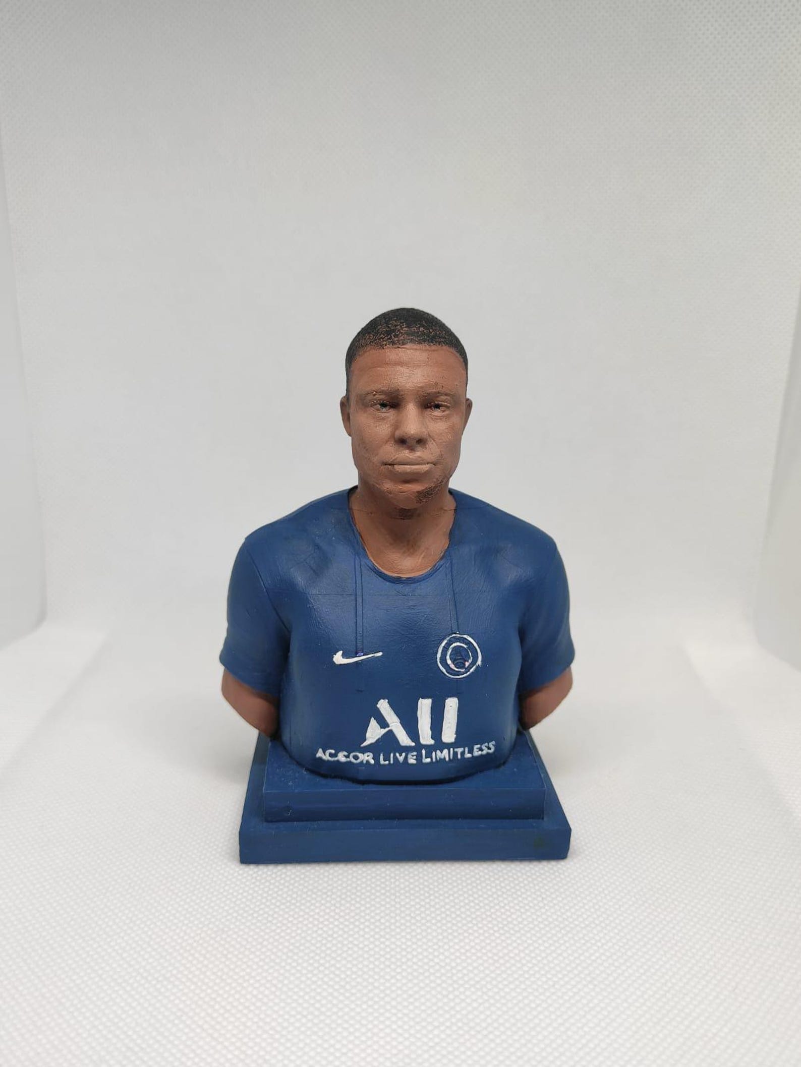 Kylian Mbappé Lottin, La Liga Bust Mbappé Statue Soccer Player Bust ...