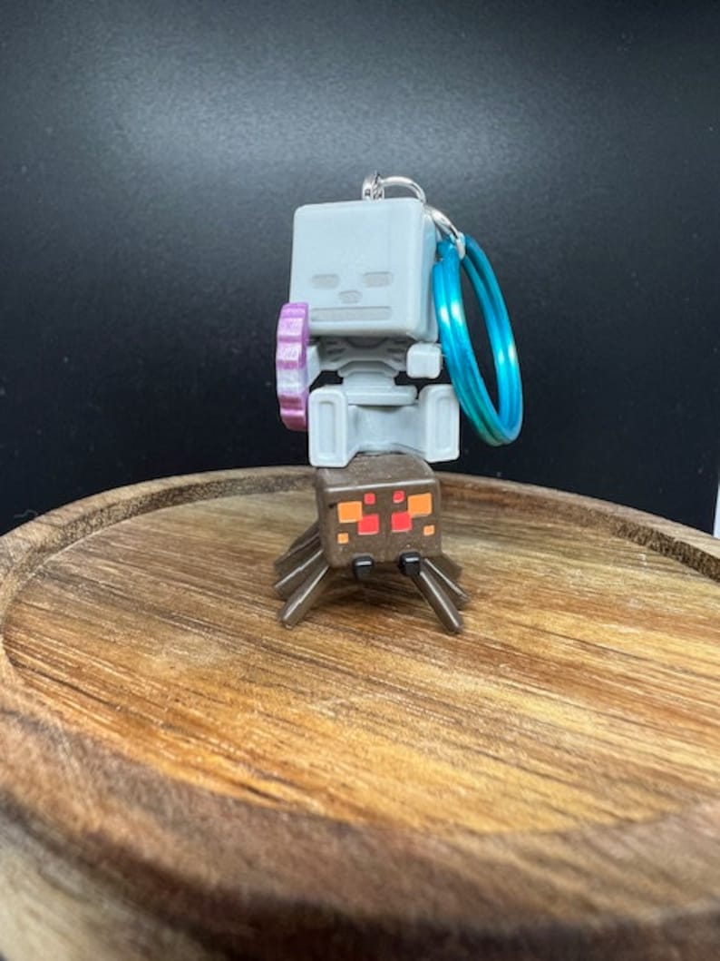 Minecraft Skeleton Keychain - Etsy