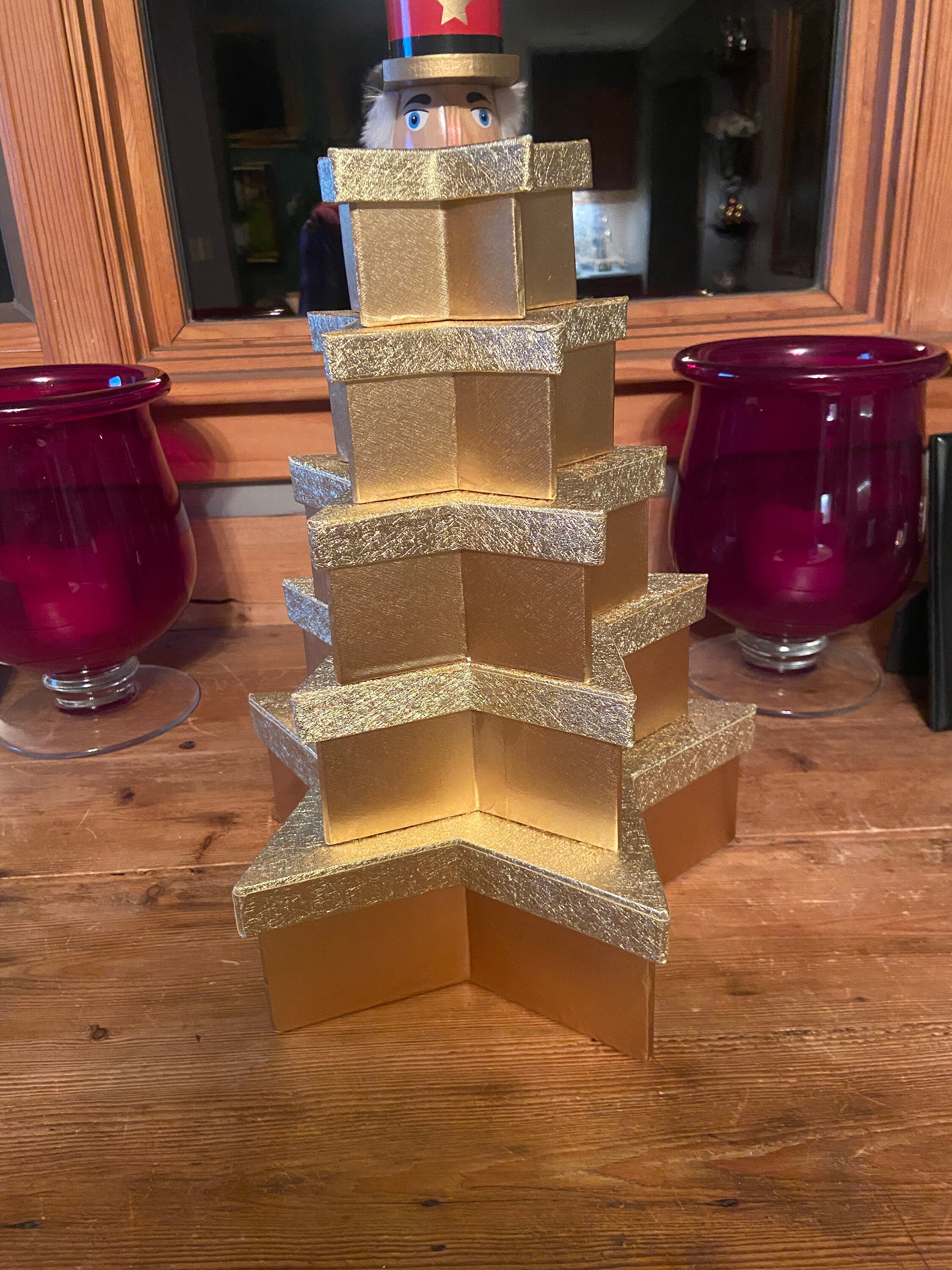 Five-piece Assorted Gold Star Gift Boxes in Various Sizes Golden ...