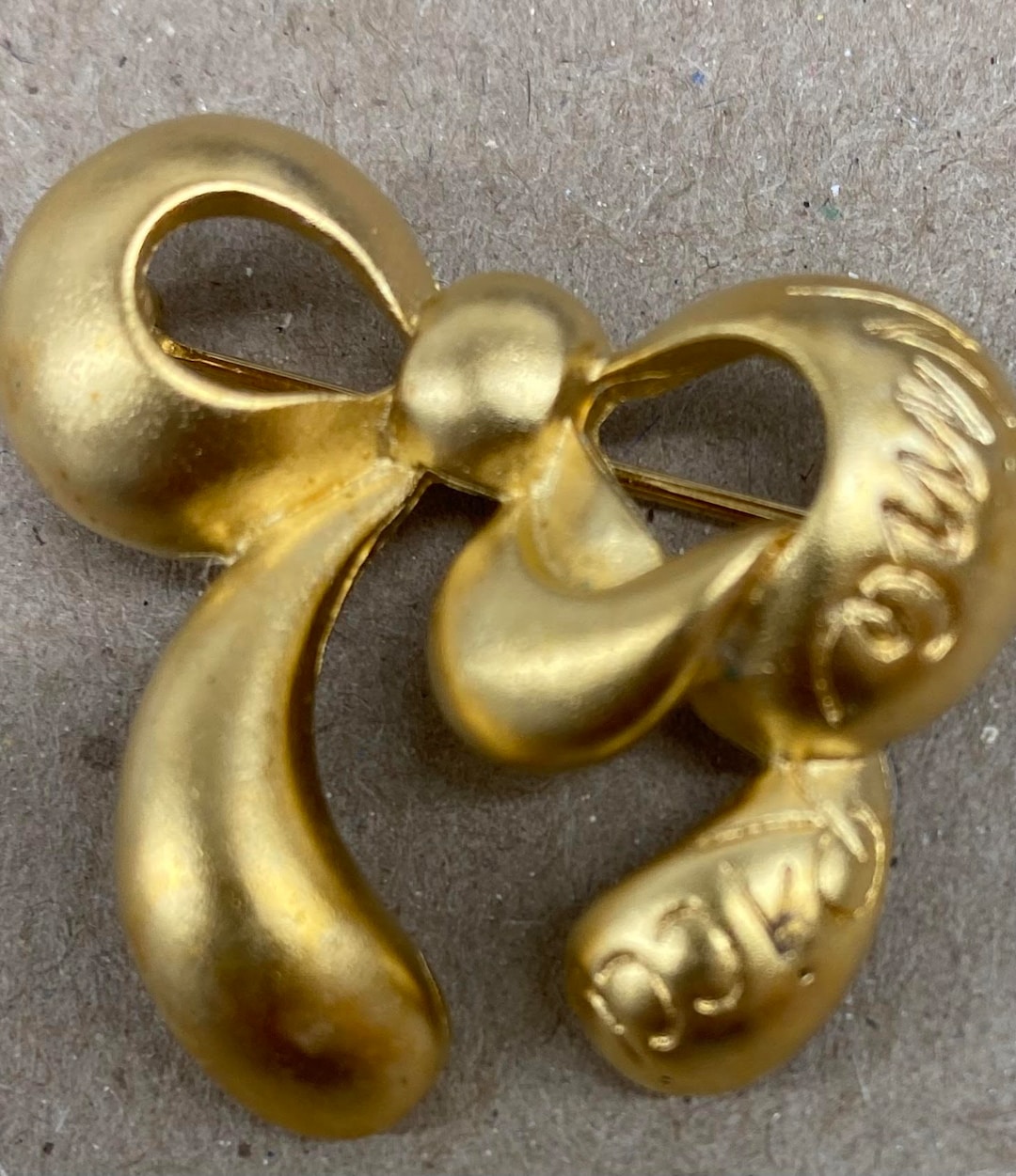 Nina Ricci Bow Brooch With Nina Ricci Signature. Signed. Triple 22kt ...