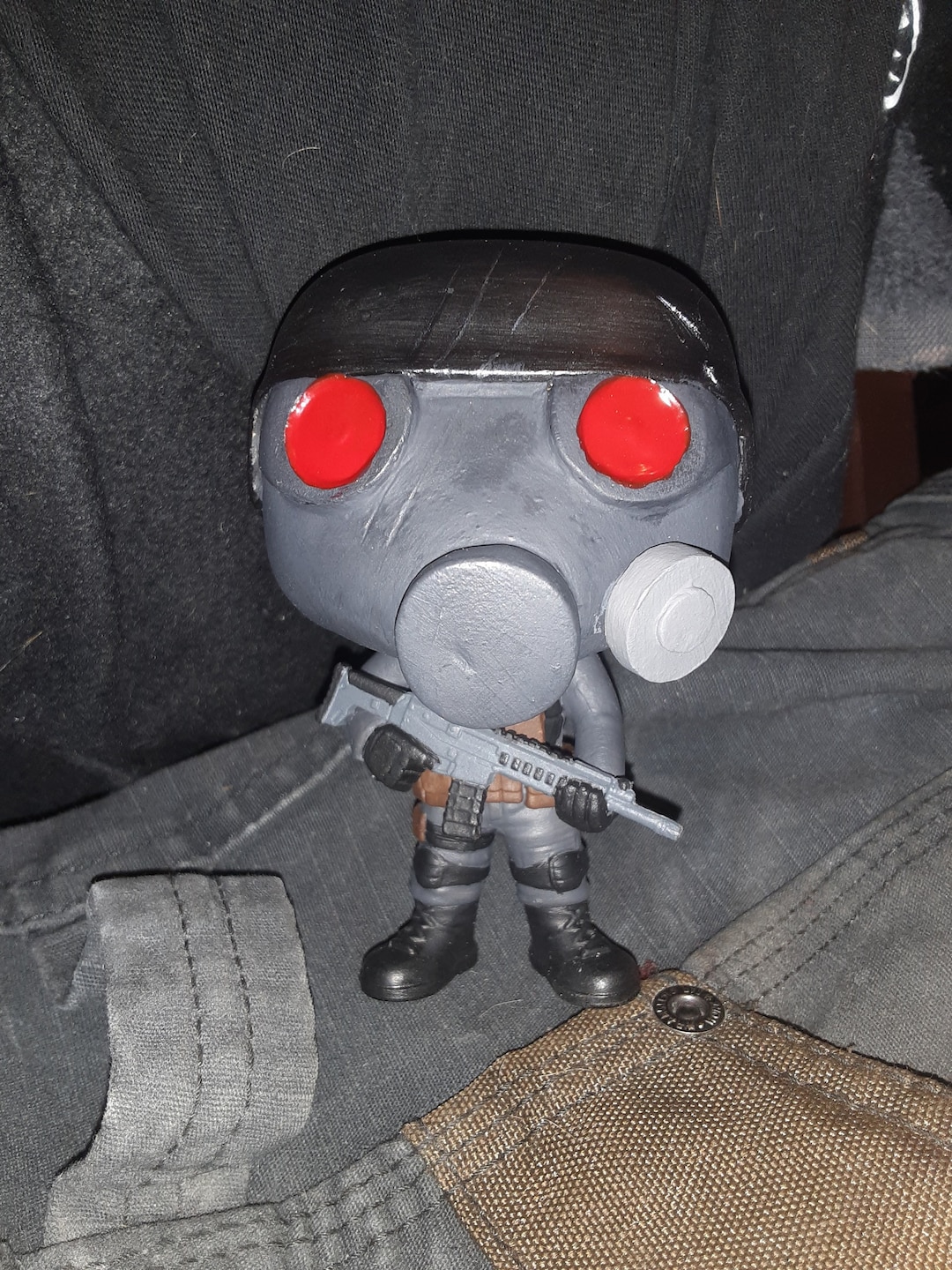 Resident Evil Hunk - Etsy