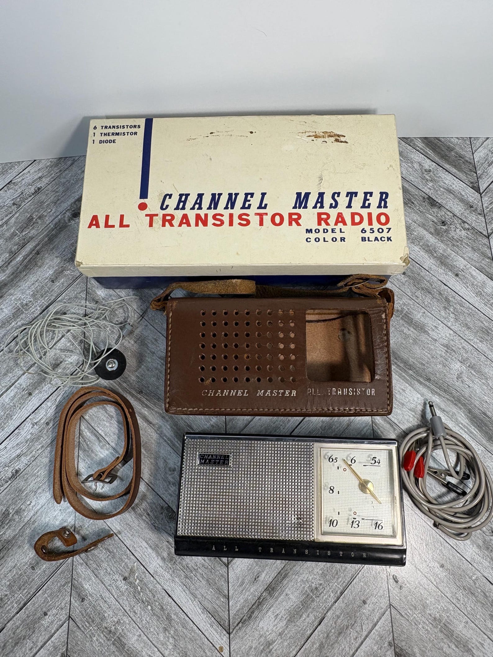 Vintage 1960s Sanyo Channel Master 6507 Radio - Etsy