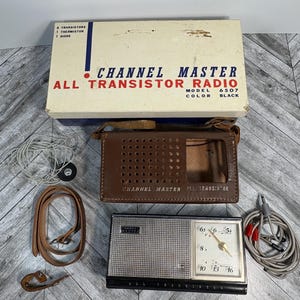 Vintage 1960s Sanyo Channel Master 6507 Radio - Etsy