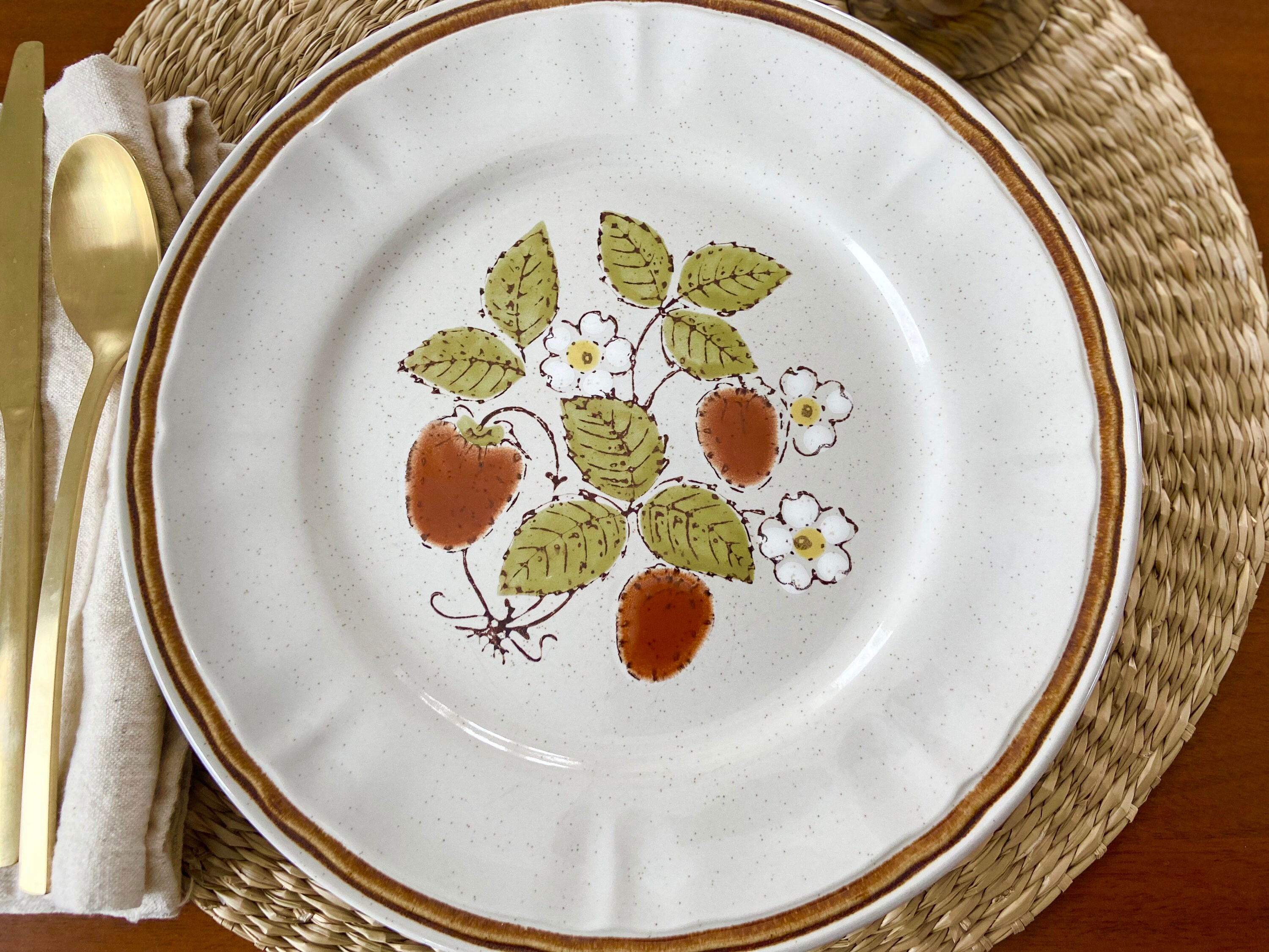 1970s Dinner Plates With Strawberries, Vintage Stoneware Americana ...