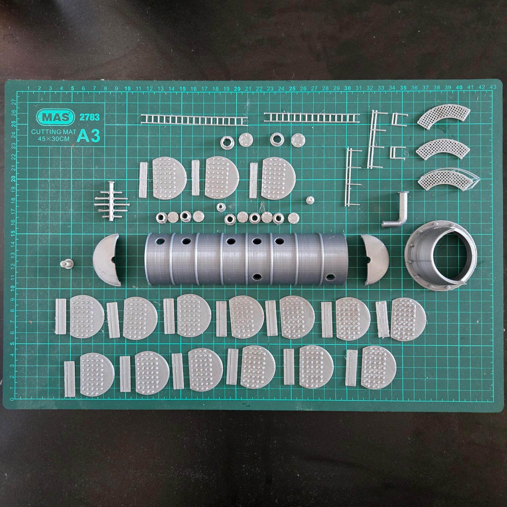 Distillation Column Refinery Model For 3d Printing Full Half Shell With