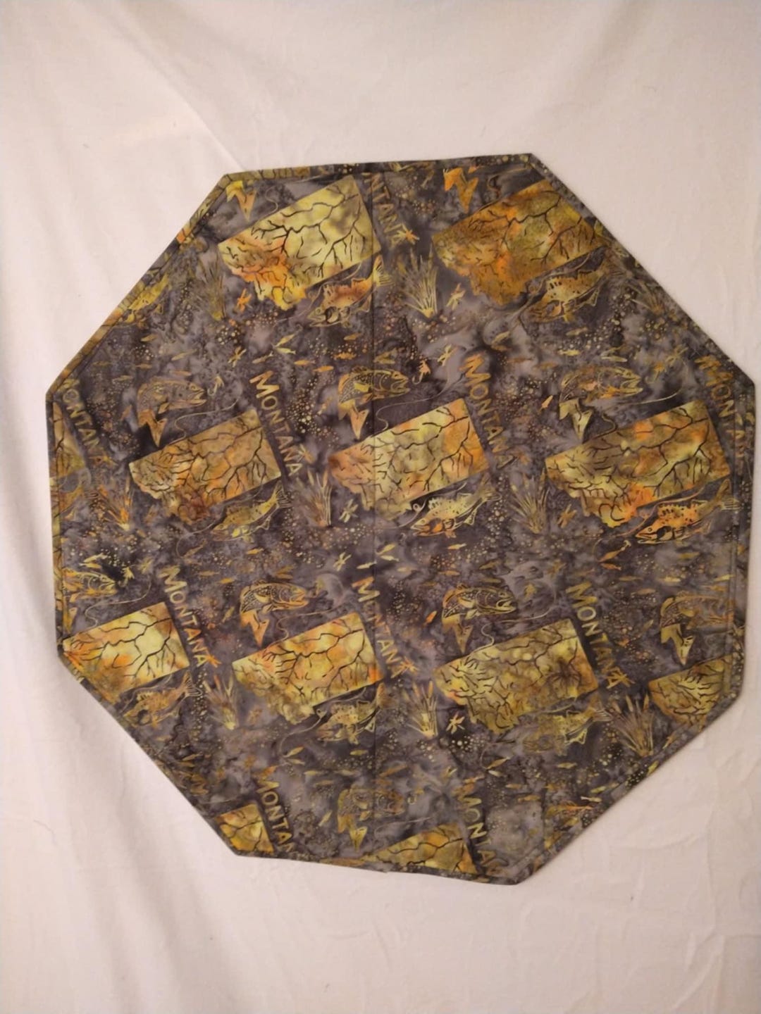 Montana Themed Table Topper - Etsy