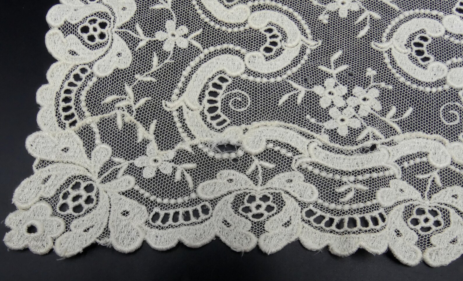 Vintage Pair 30's Shaffi Lace Placemats Color Ecru - Etsy