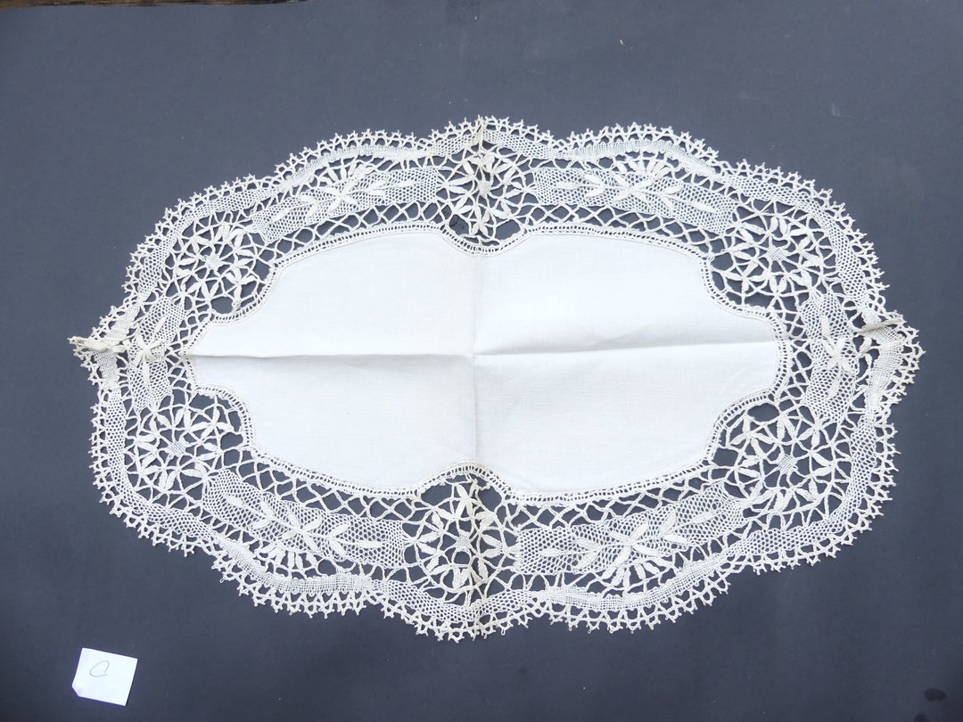 Vintage Hand Embroidery and Needlepoint Lace Linen Placemat ( C ) 16”x ...