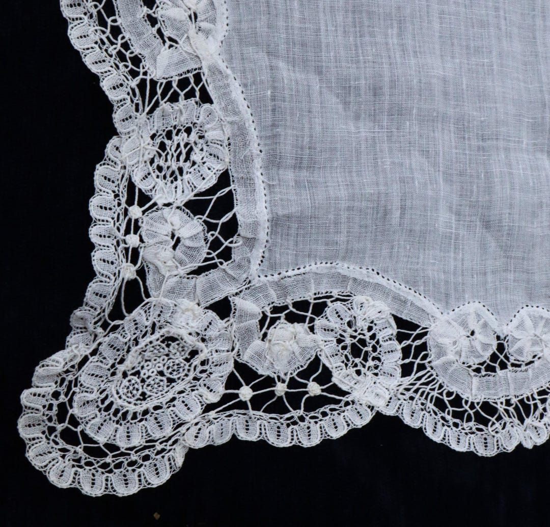 Vintage Cotton W Branscombe Lace Handkerchief Color Ecru 10”1/4 X 10”5/ ...
