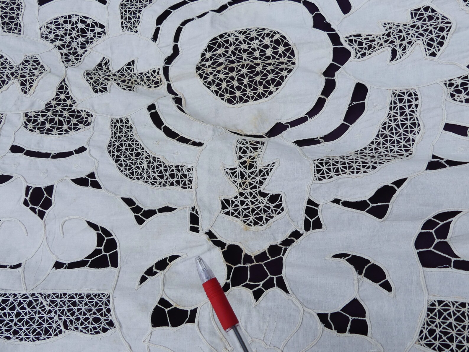 Vintage Large Handmade Embroidery Cutwork Tablecloth Color Darker Ivory ...