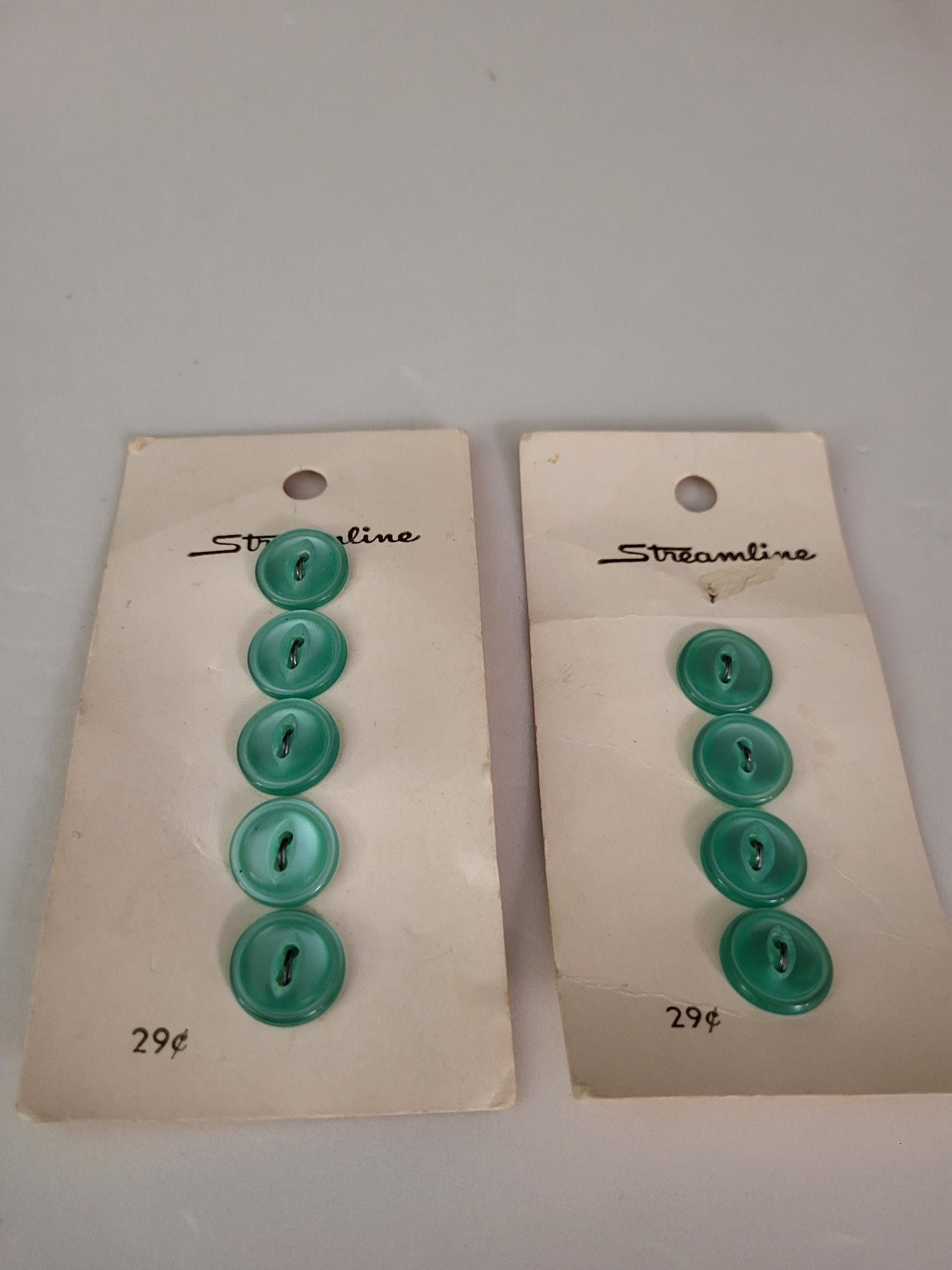 9 Vintage Streamline Buttons - Etsy