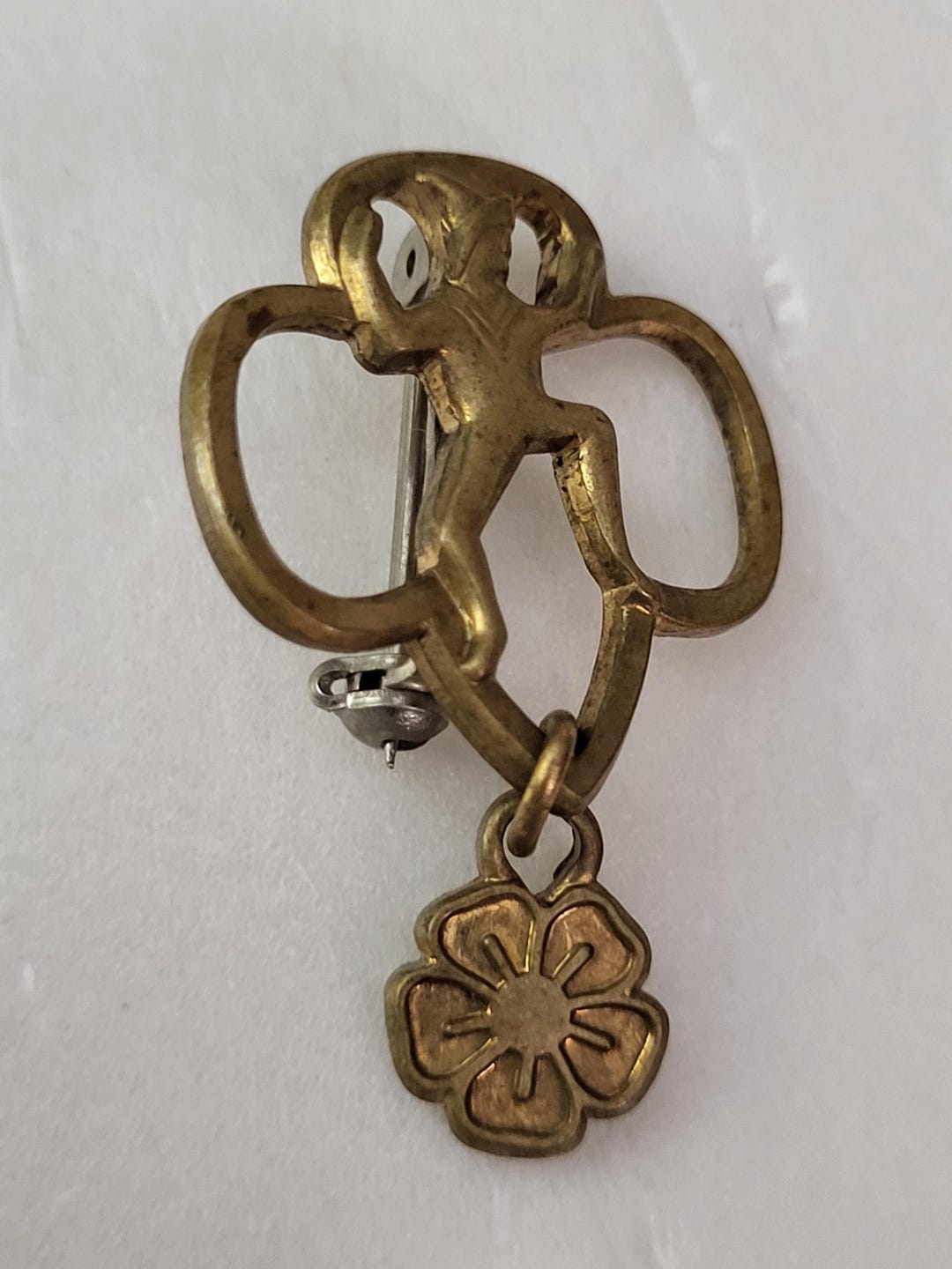 Vintage Brownie Pin - Etsy