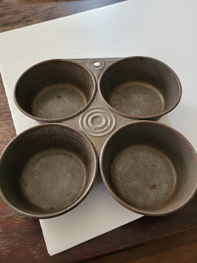 Vintage Baking Tin - Etsy