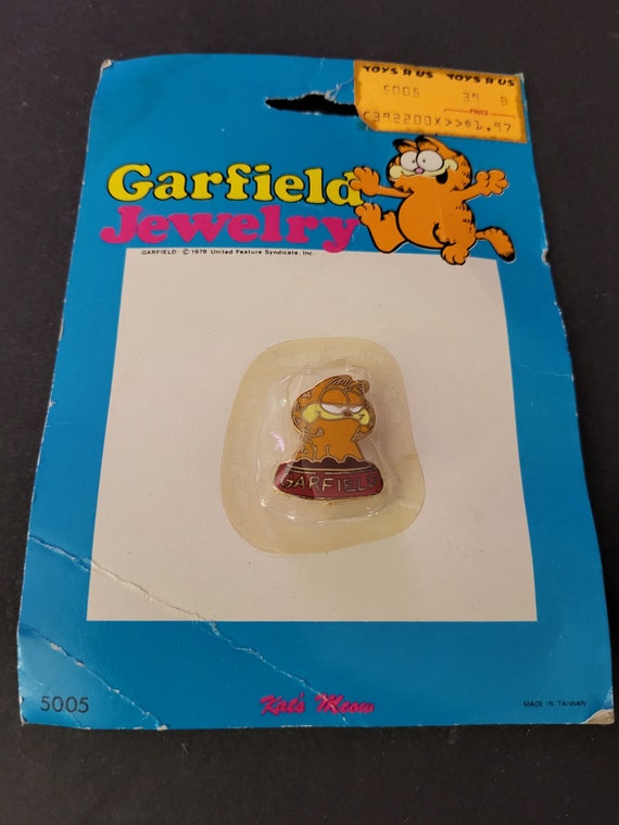 vintage garfield pin - Gem