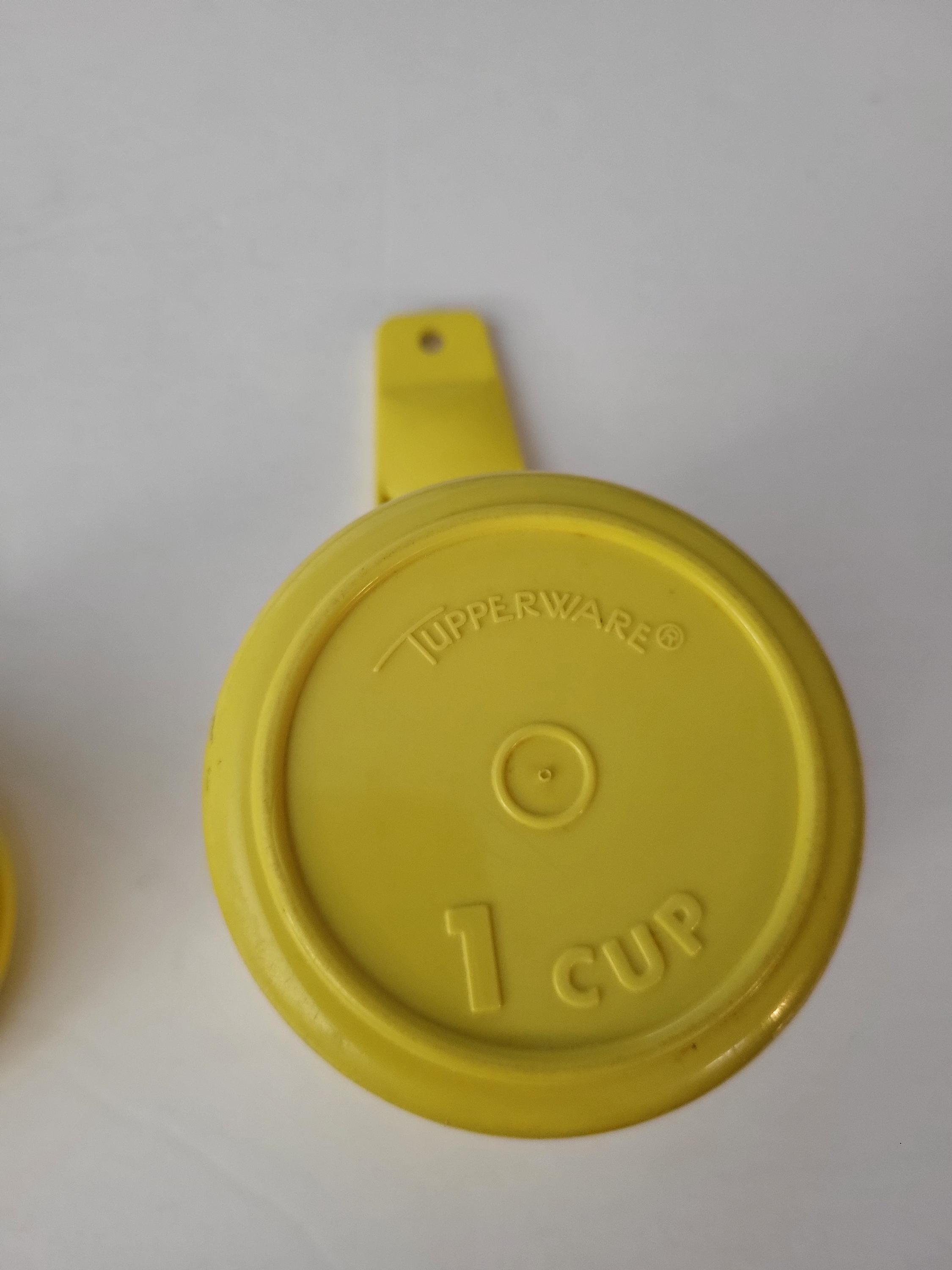 Two Tupperware Measuring Cups: YOU CHOOSE - Etsy