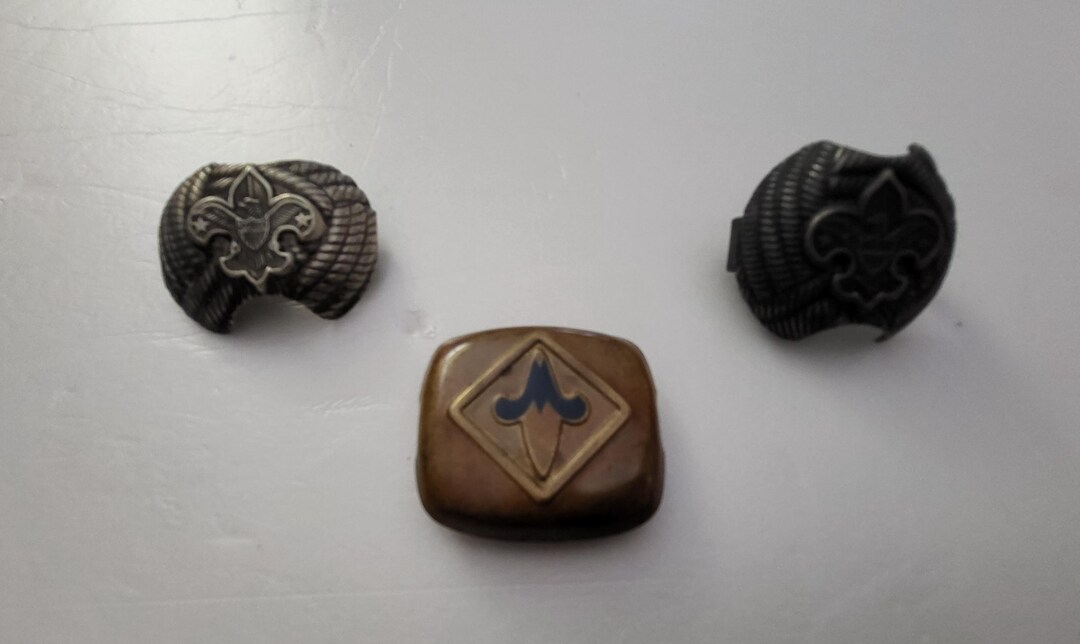Scout Neckerchief Clips: YOU CHOOSE - Etsy