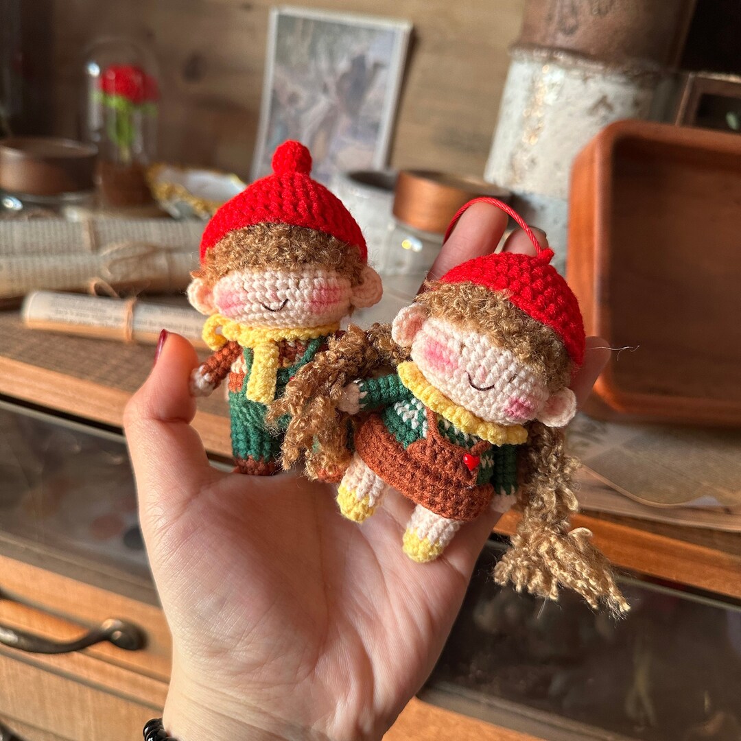 Elegance Meets Romance: Crochet Couple Keychains, Perfect for Couples ...