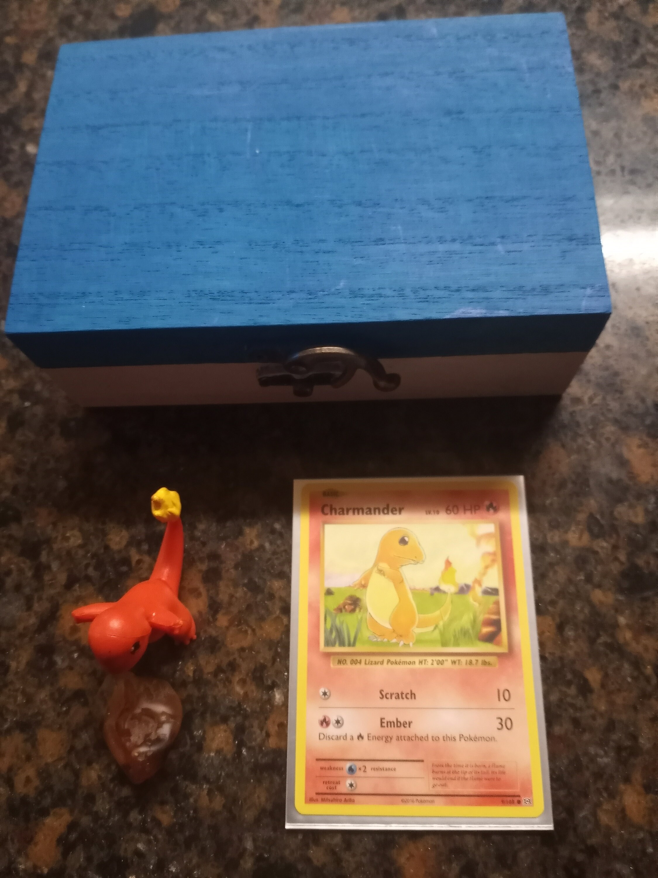 Pokémon-inspired Pokéball-function Pokébox Pokémon Starters Cards ...