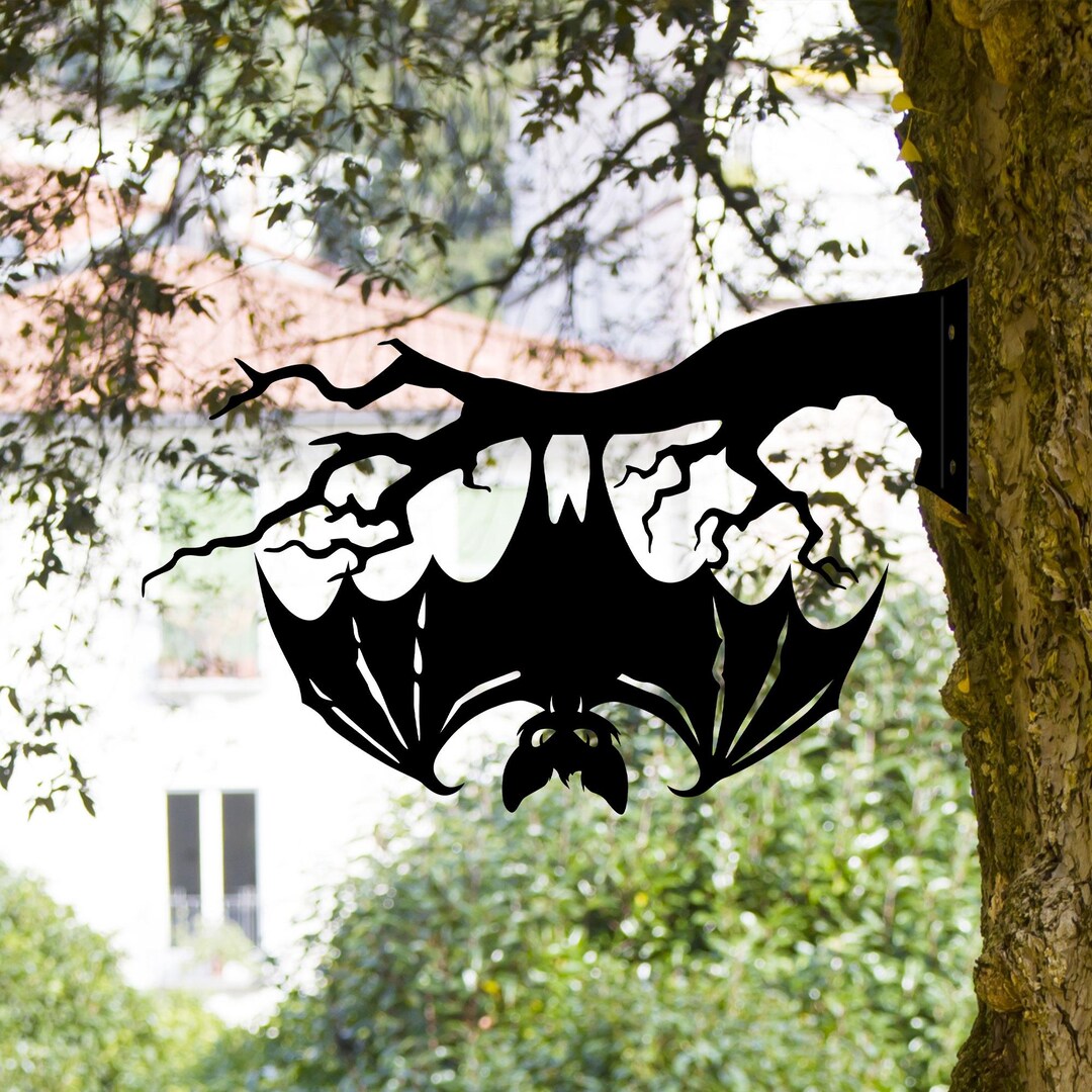 Metal Hanging Bat on Branch, Halloween Bat Decoration, Vampire Bat, Bat ...