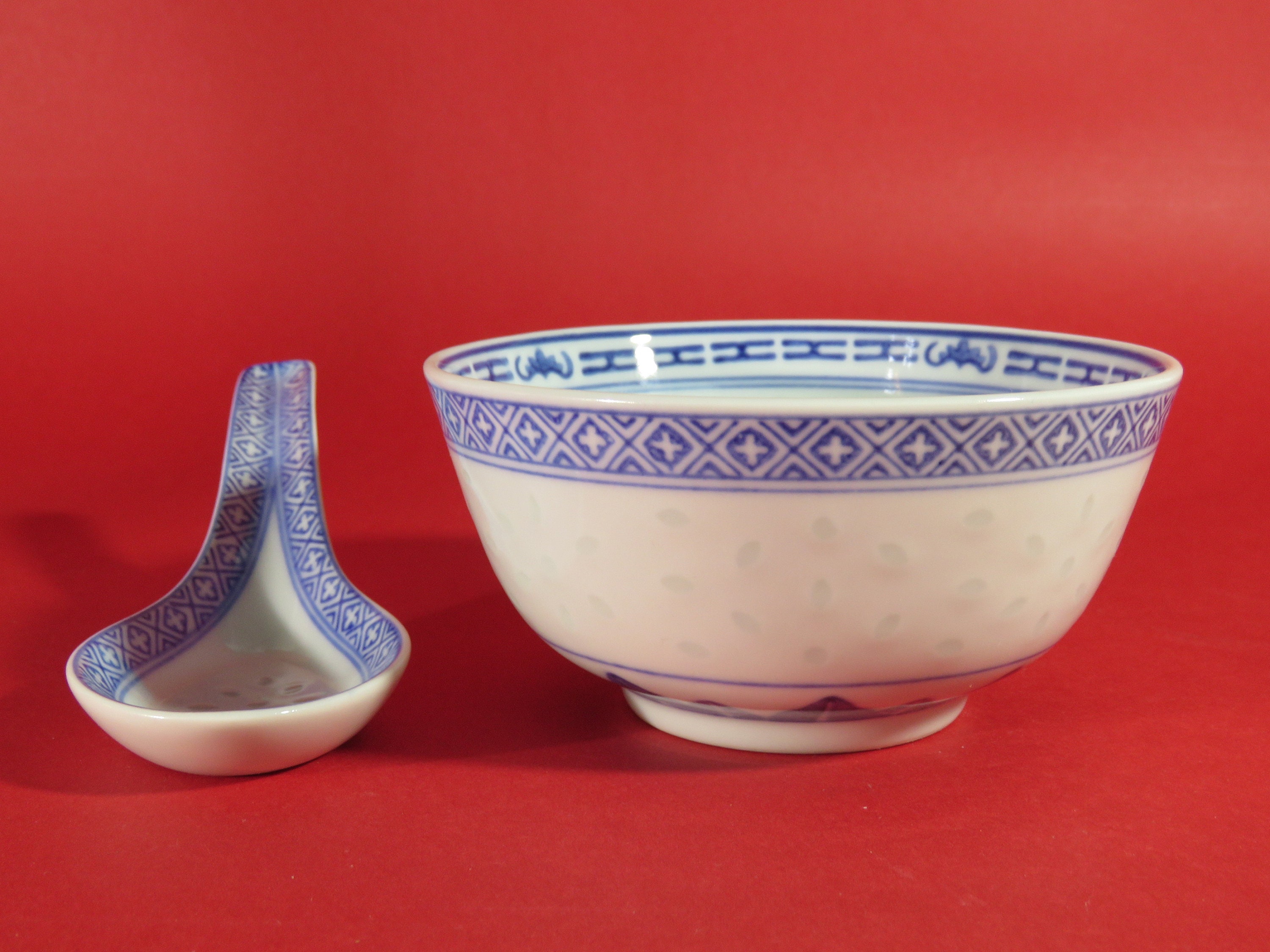 Chinese Porcelain Bowl and Spoon,rice Grain Pattern.blue and White ...