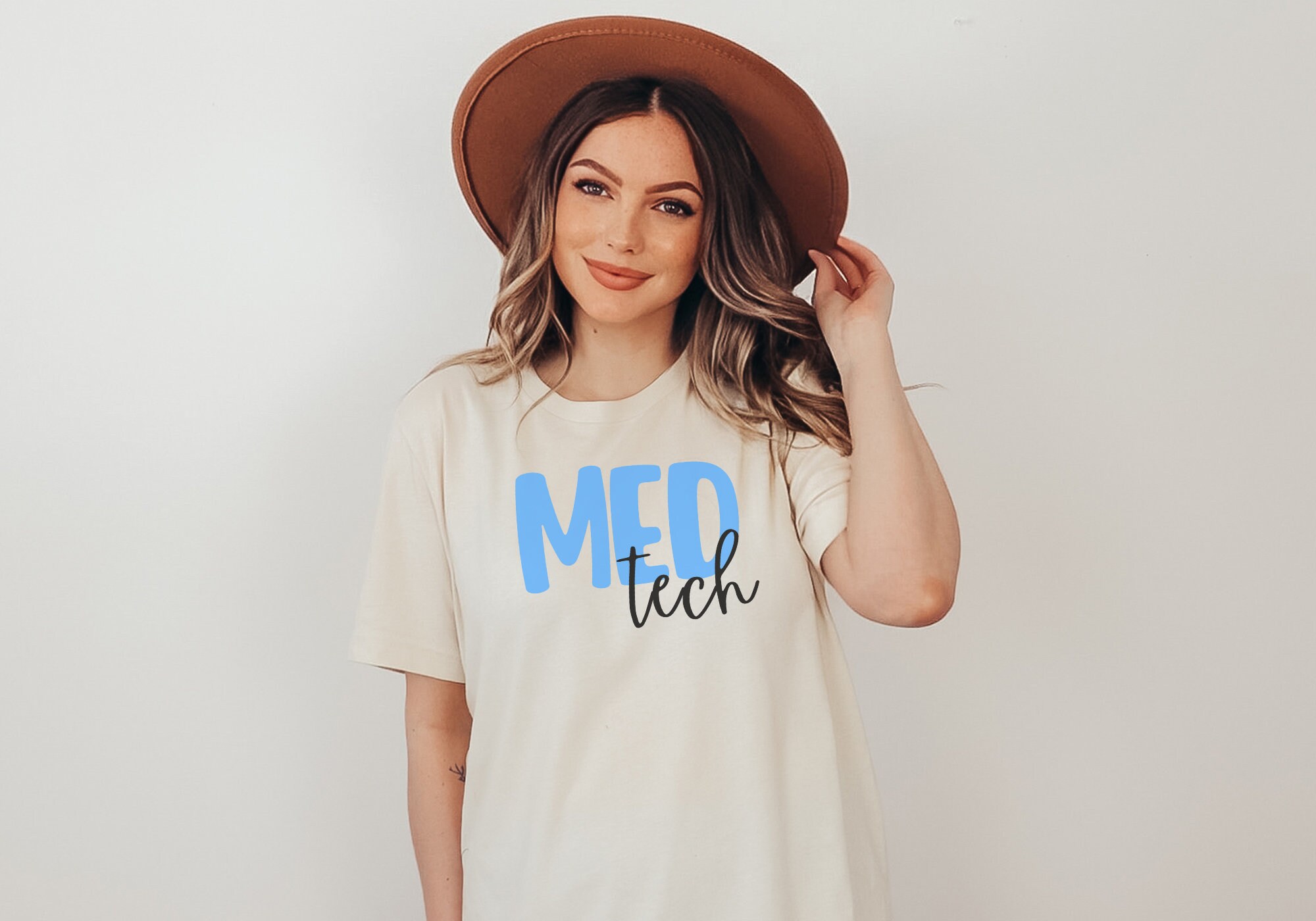 Med Tech Shirt Healthcare Appreciation Gifts for Women Unisex Medical ...