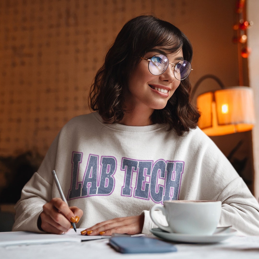 Retro Vintage Lab Tech Sweatshirt Preppy Crewneck Scientist Biologist ...