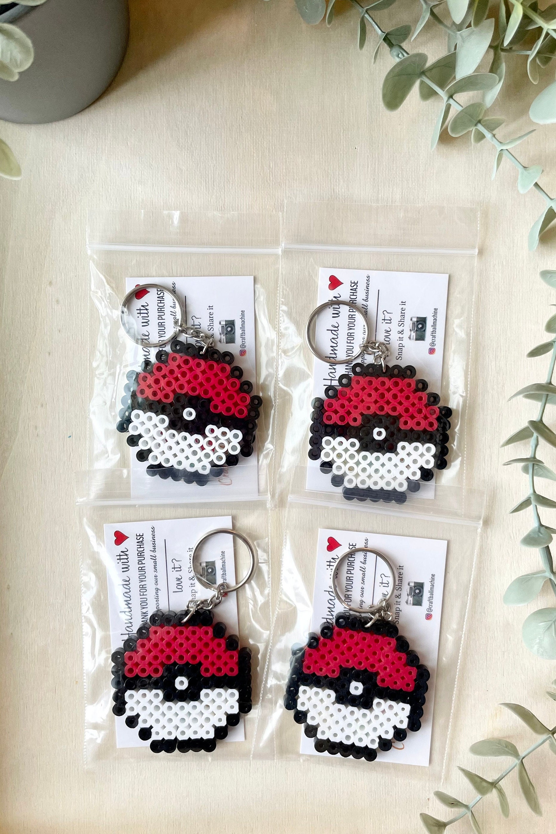 Pokémon - Pokeball Perler Bead Keychain - Etsy