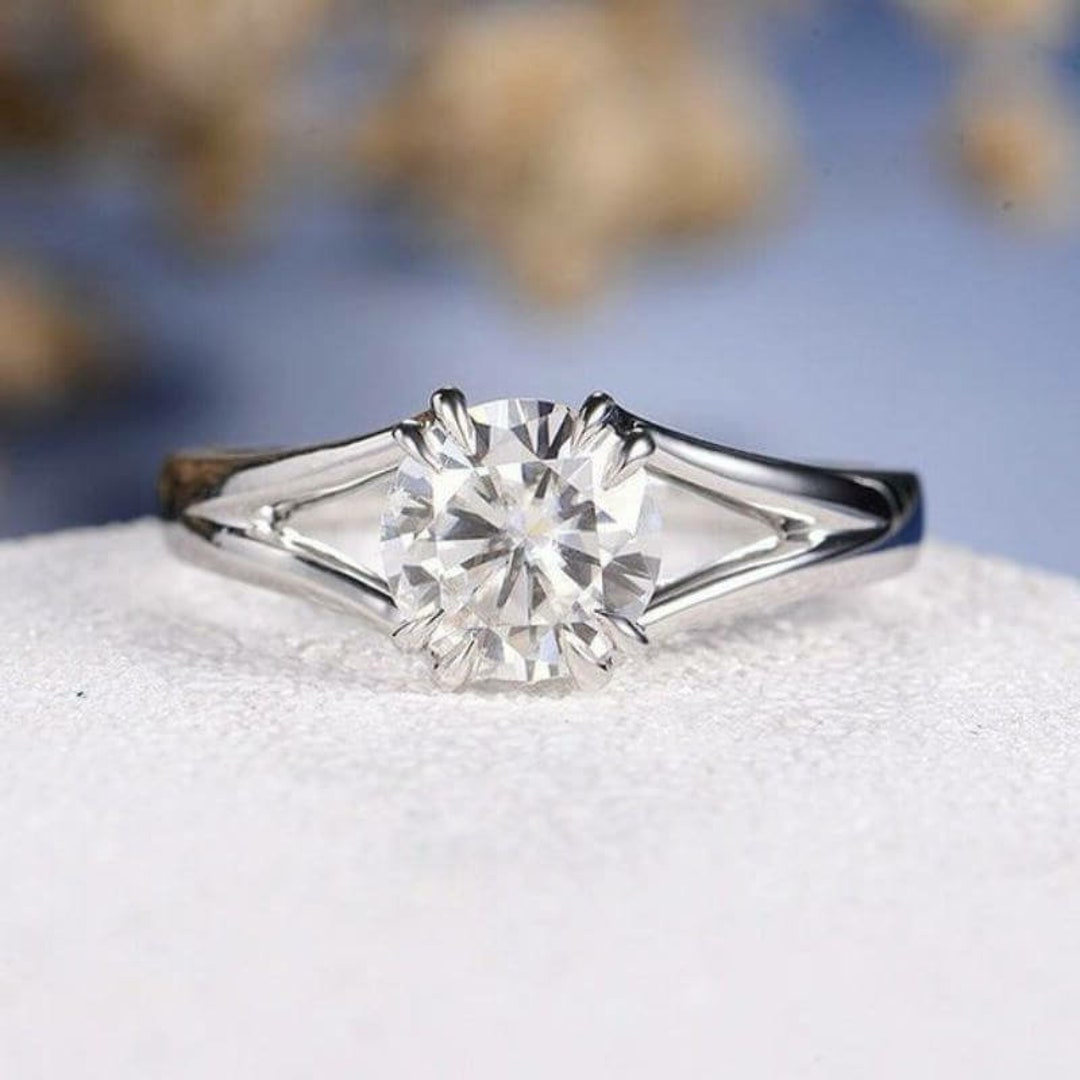 Split Shank Wedding Ring 14K White Gold Prong Accent Bridal Ring Round ...