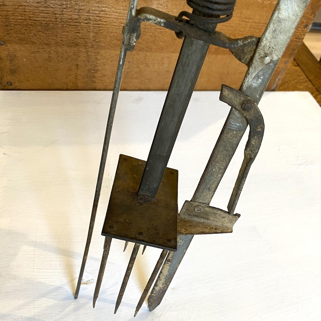 Antique Spring-loaded Mole Trap - Early 1900s Gopher Trap - Antique ...